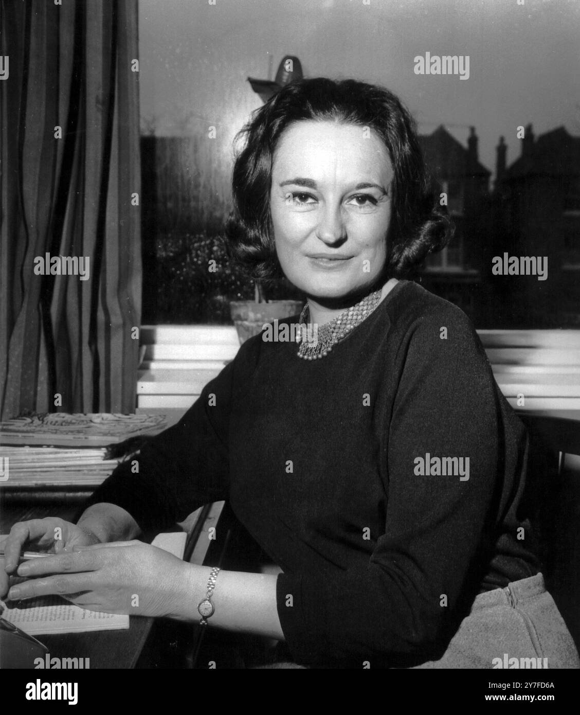 Ruth first south african hi-res stock photography and images - Alamy