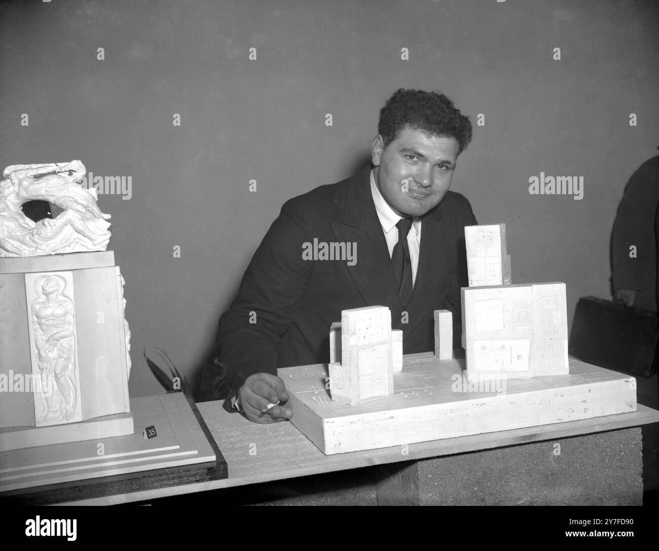 Eduardo Paolozzi of Edinburgh with his entry for the International ...