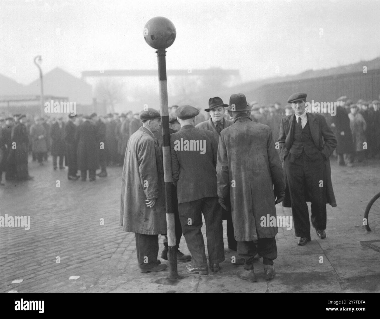 The 'Call' Millwall Dock 1940 Stock Photo - Alamy