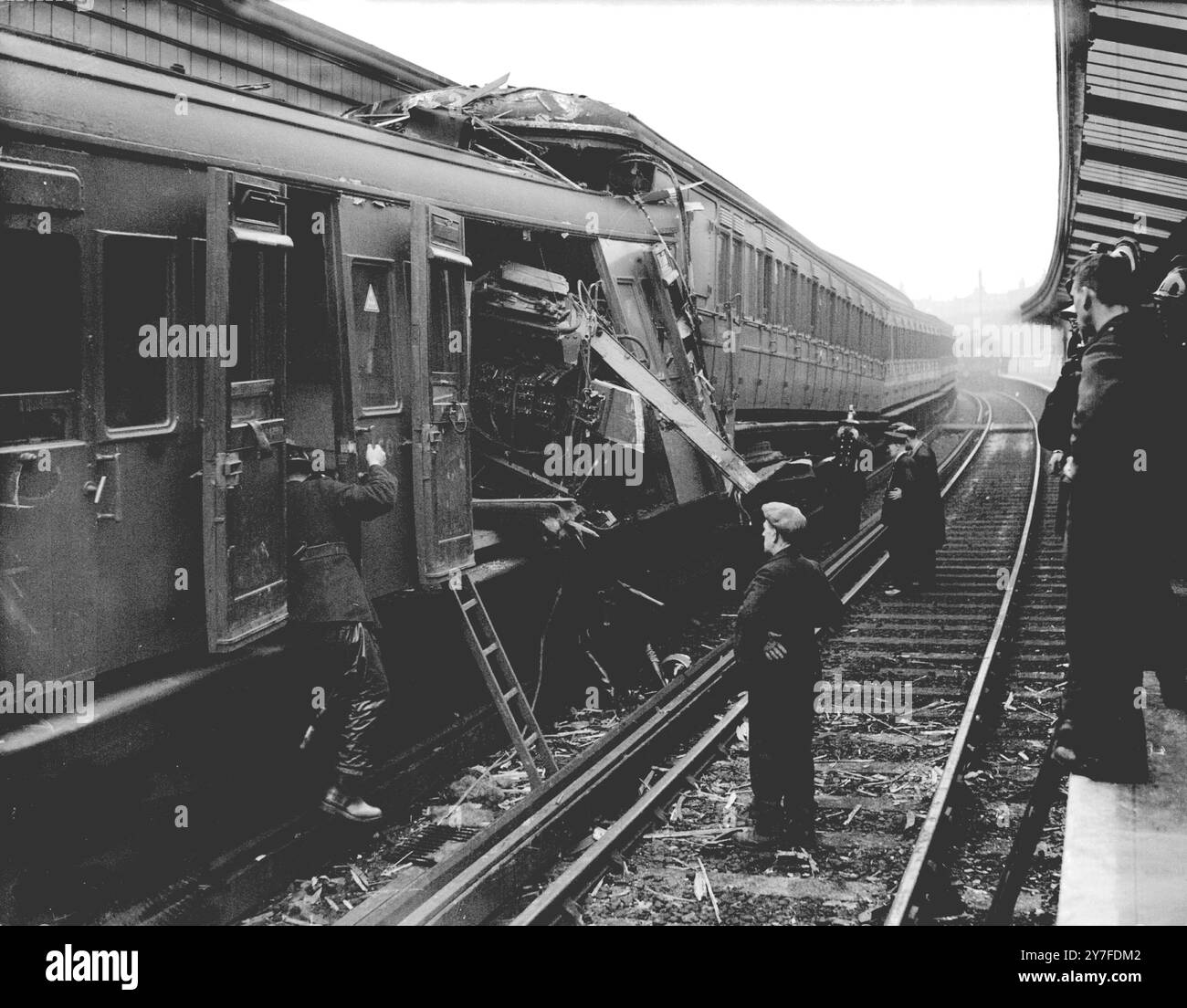 Lines blocked after Woolwich rail crash. Both up and down lines were ...