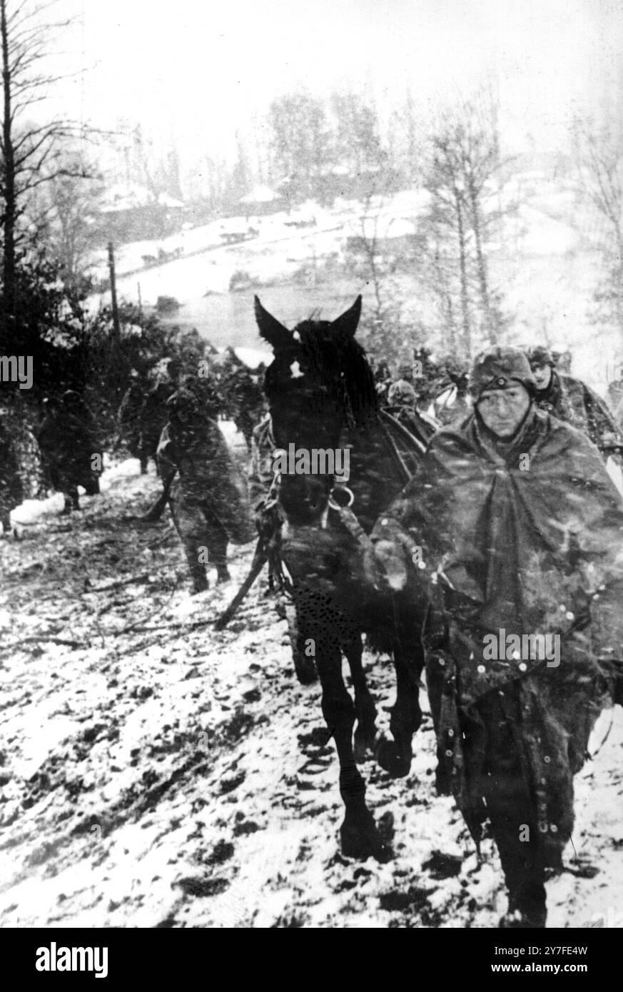 Ww2 russia troops german weather bad hi-res stock photography and ...