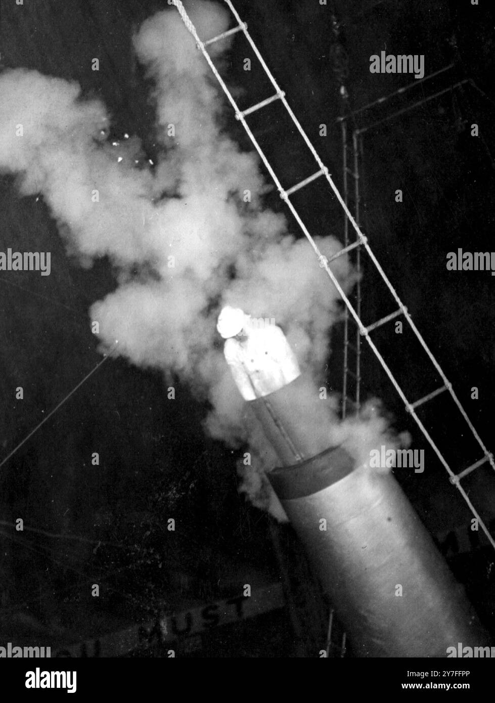 Big-shot-star. Human cannonball Leoni is fired from the cannon at the ...