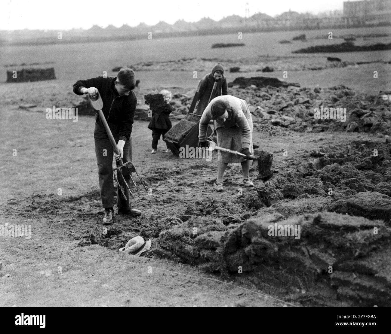 Dig for victory Stock Photo - Alamy