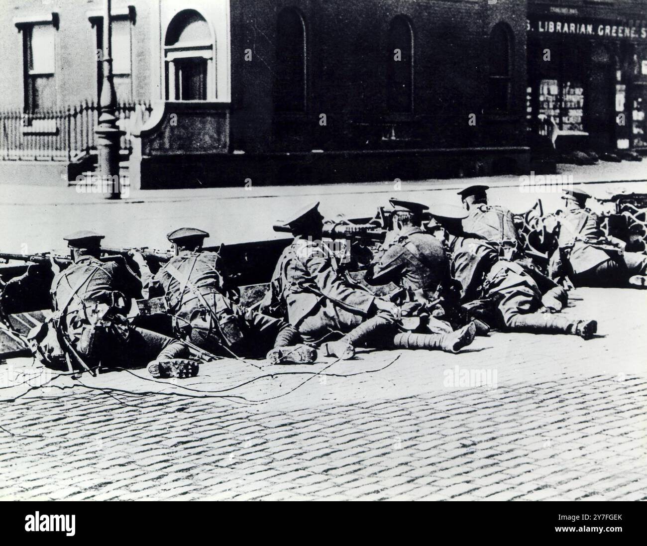 Easter Rebellion 1916 British Machine Gun Section firing upon the ...