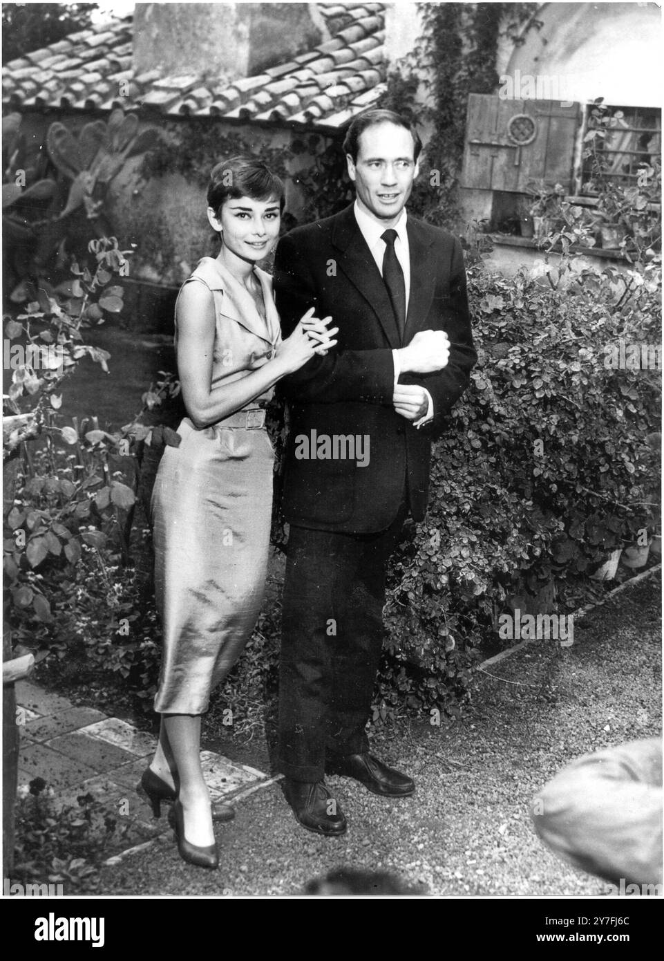 Audrey Hepburn and new husband Mel Ferrer on honeymoon in Albano 30th ...