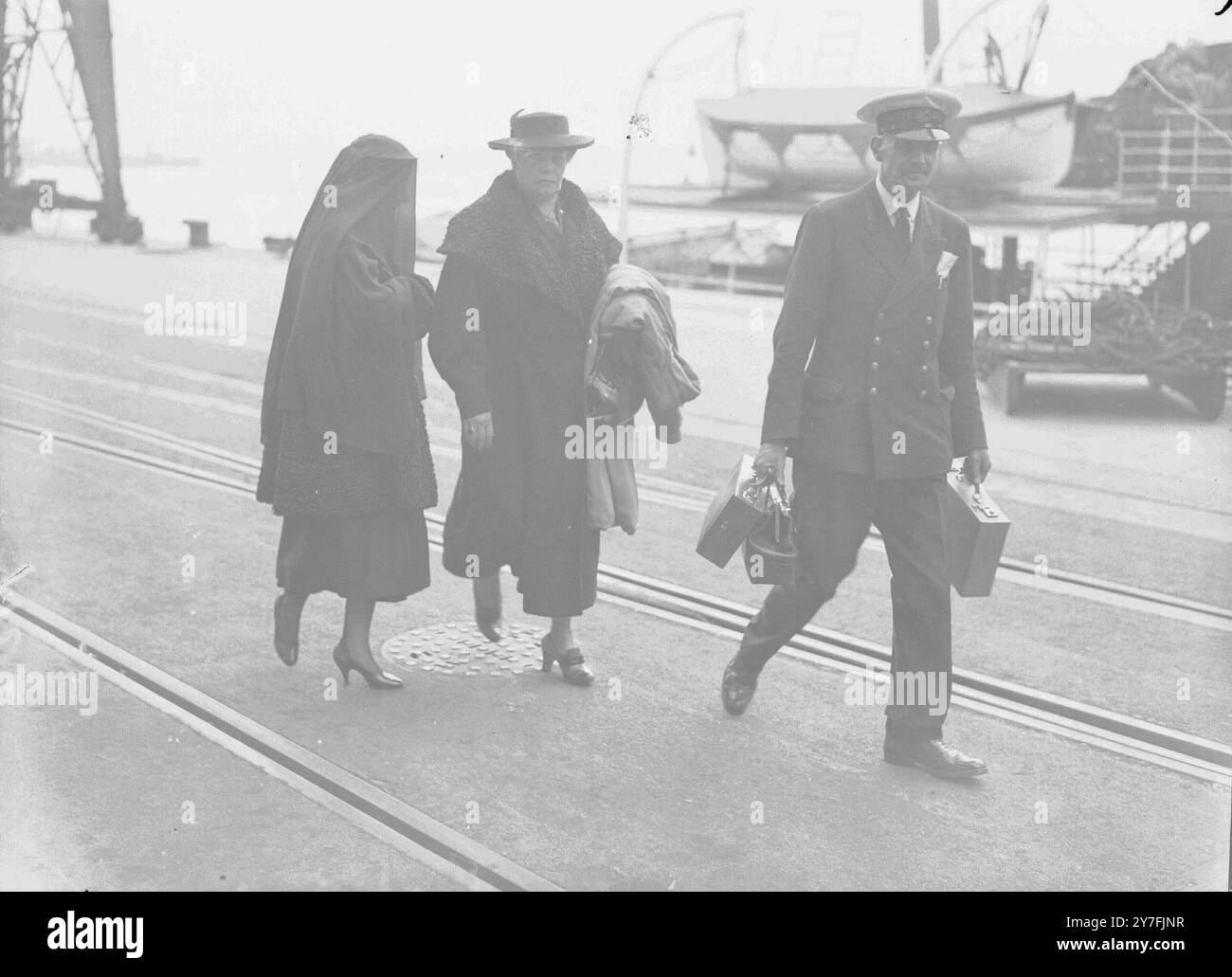 The heavily veiled Princess Louise Mdivani went ashore at Southampton ...