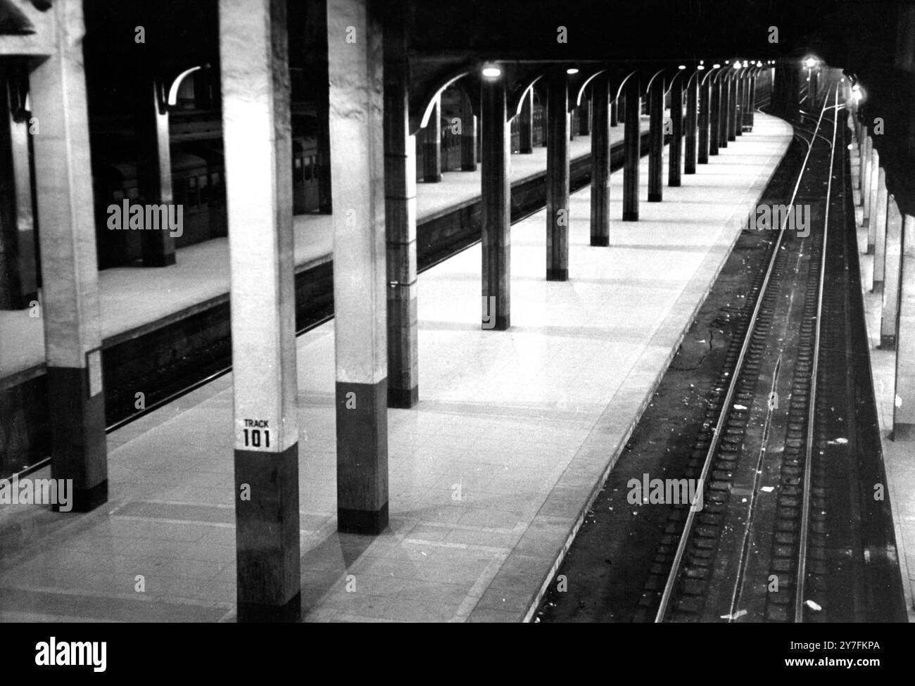 Grand Central station , New York Track 101 1952 Stock Photo - Alamy