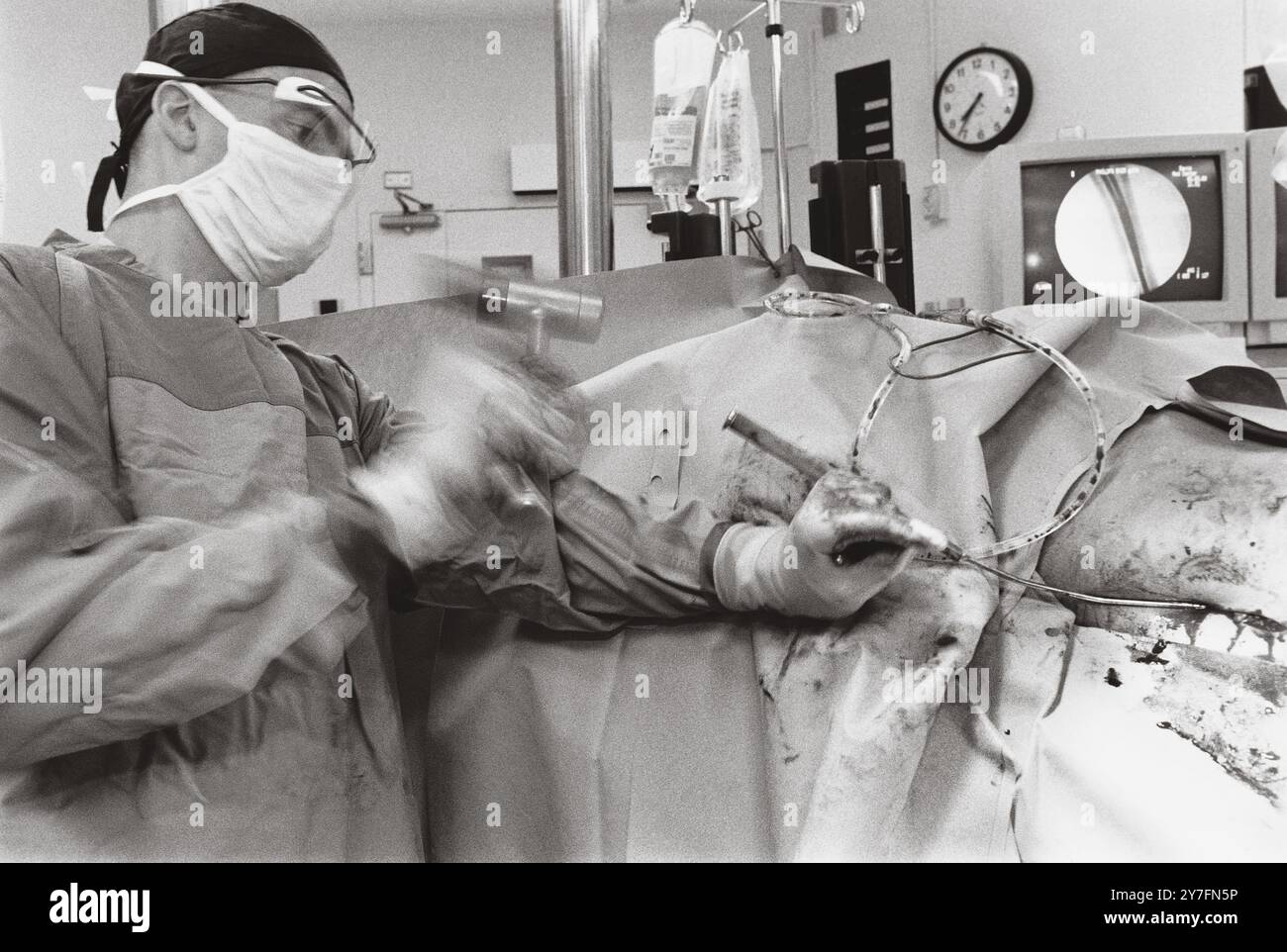 Operating theatre clock hi-res stock photography and images - Alamy