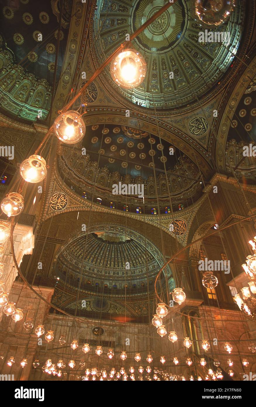 Mohamed Ali Mosque - interior of one of the largest Mosque's in Cairo ...