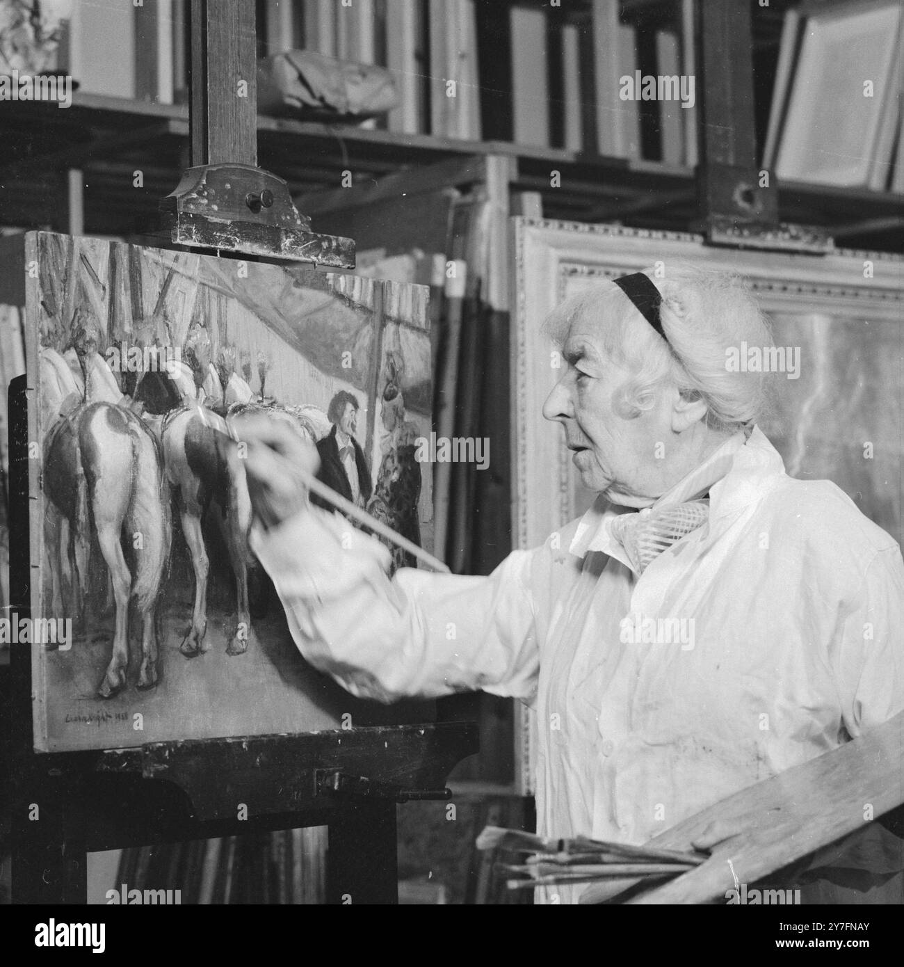 Dame Laura Knight, (1877-1970) great British 20th Century artist, at ...