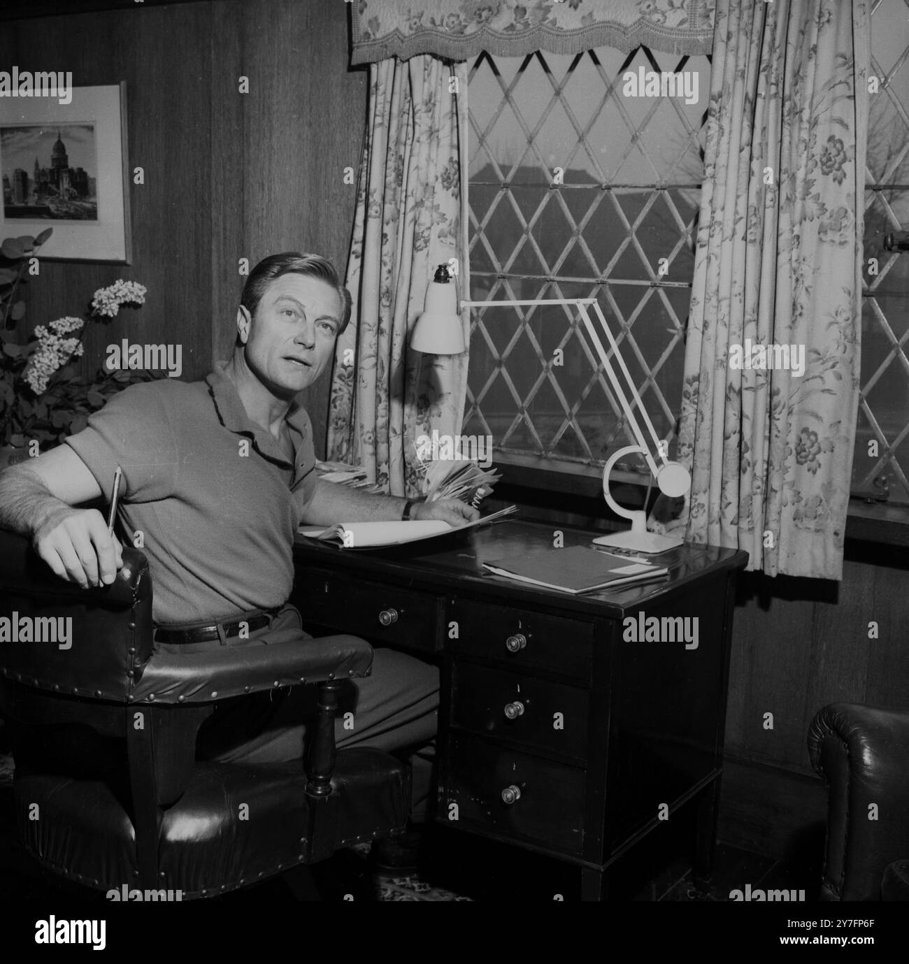 Richard Denning (1914 - 1998) American actor who starred in B Movie ...