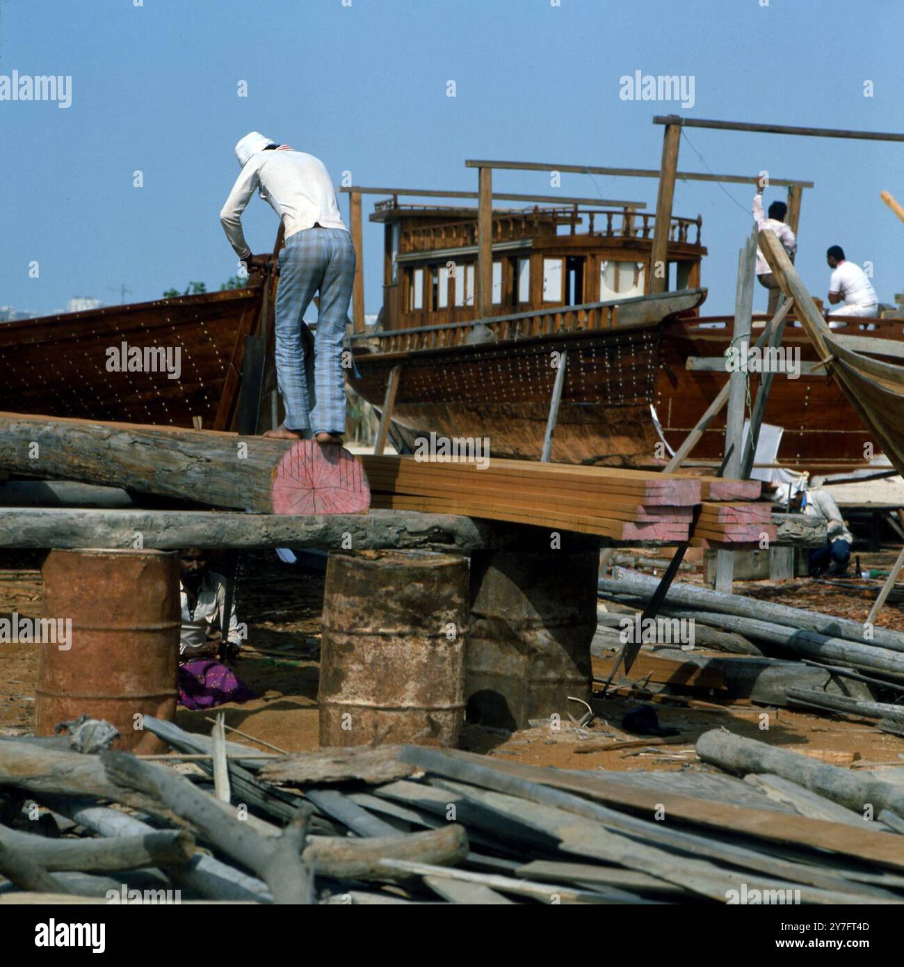 United Arab Emirates Abu Dhabi Saw Pit Dhow Construction Yard Stock ...