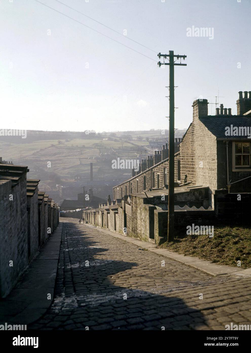 Lancashire. Nelson. Back to back terrace houses Stock Photo - Alamy