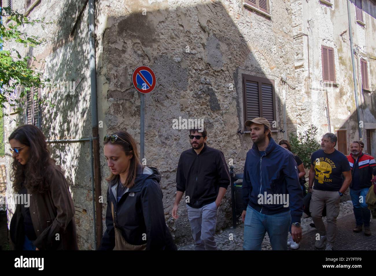 Turano Lake. The villages of Castel di Tora and Colle di Tora, along ...