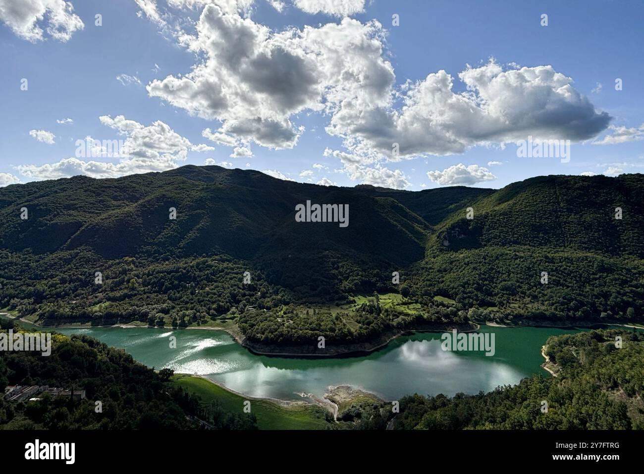 Turano Lake. The villages of Castel di Tora and Colle di Tora, along ...