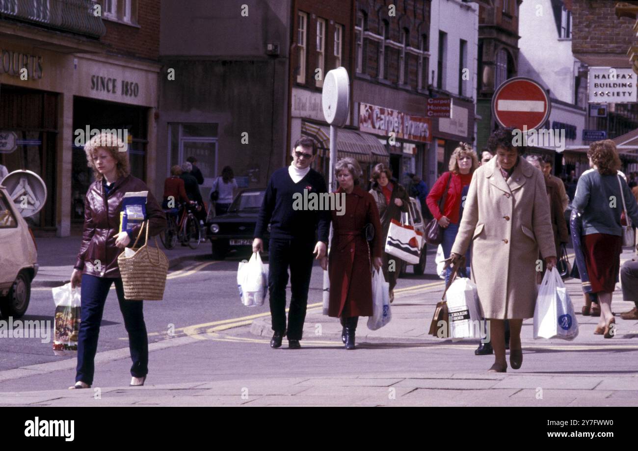 Shoppers in Maidenhead High Street, Berkshire - 1980s Stock Photo - Alamy