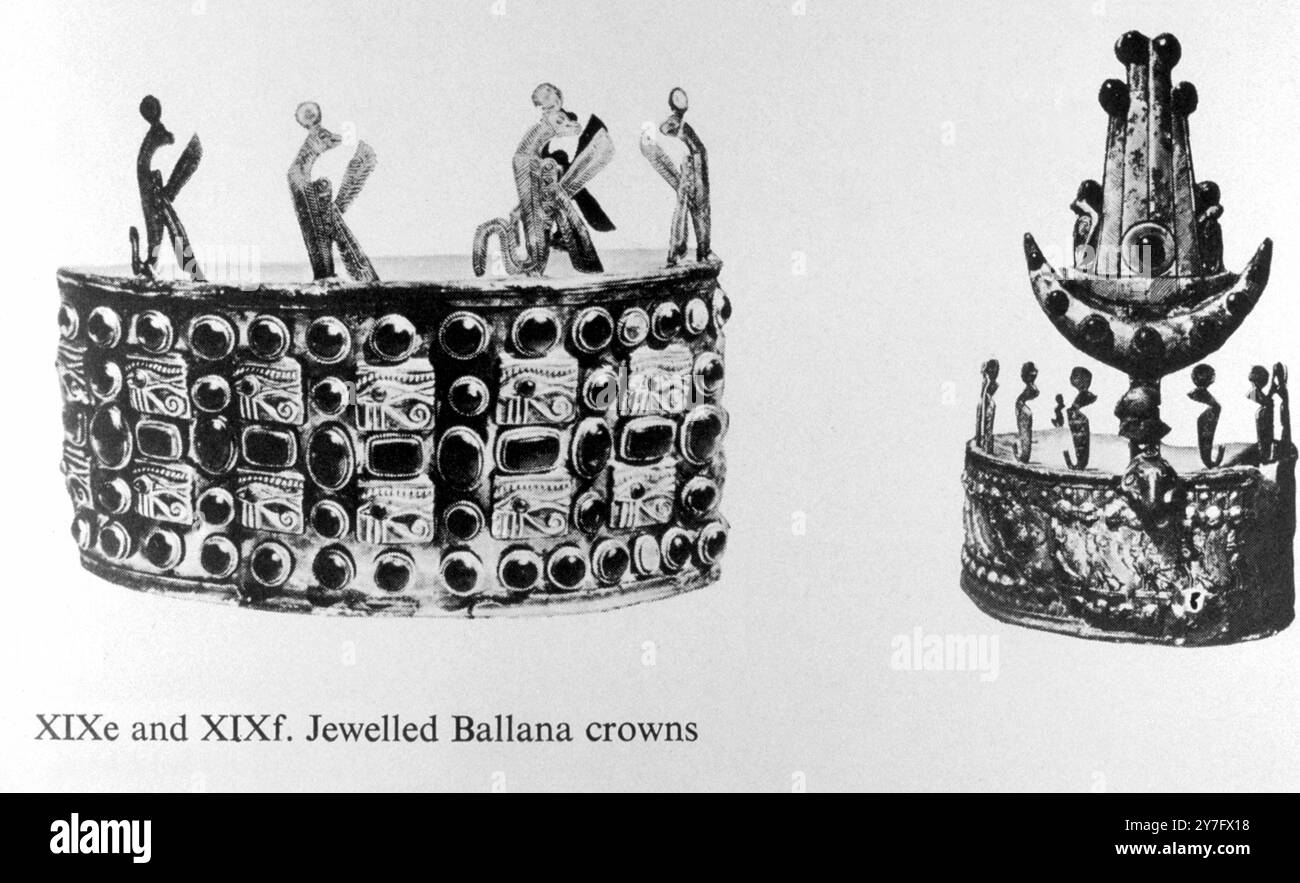 Jewelled crowns hi-res stock photography and images - Alamy