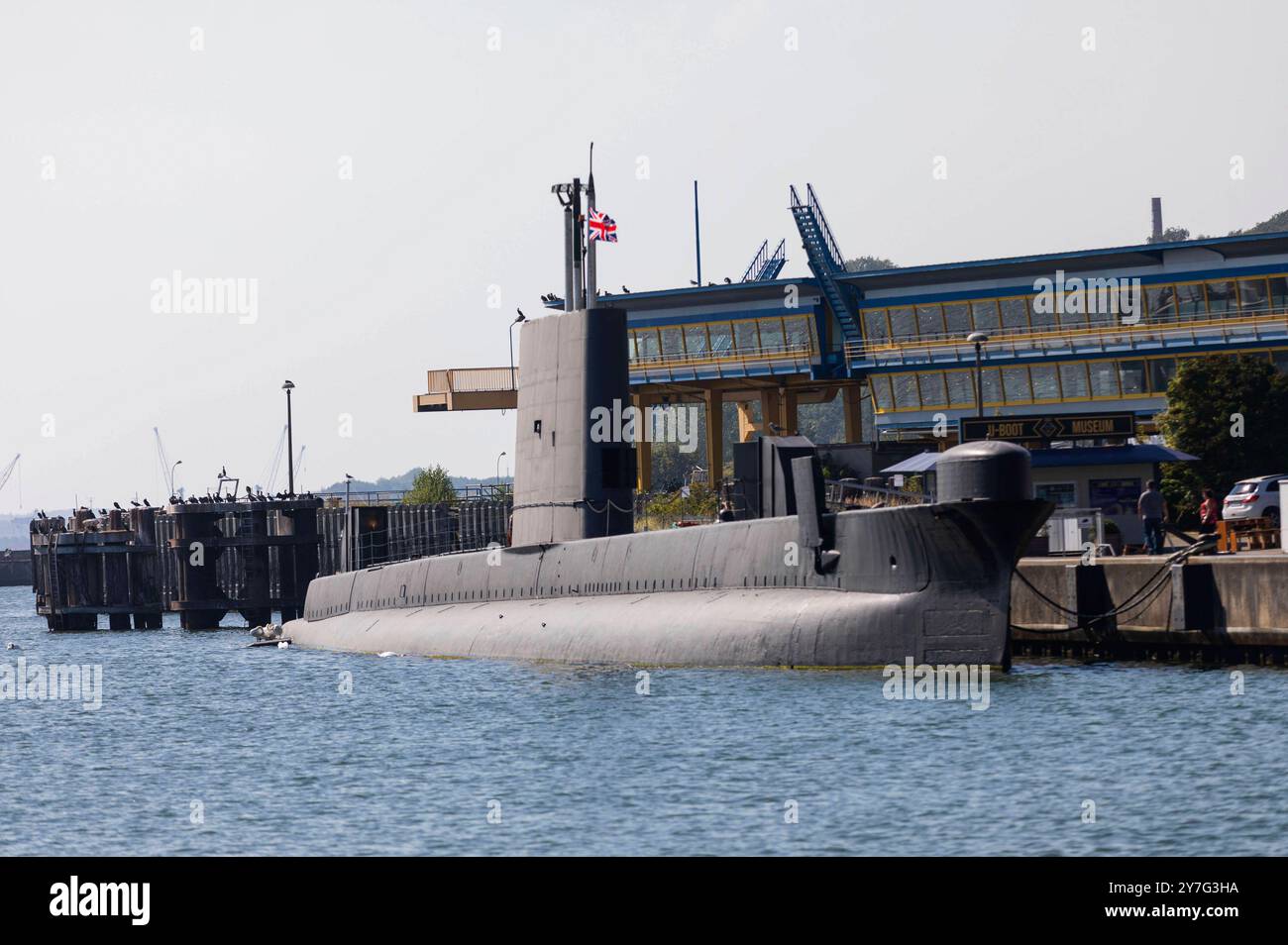 Im Stadthafen von Sassnitz liegt das ausgemusterte britische U-Boot HMS ...