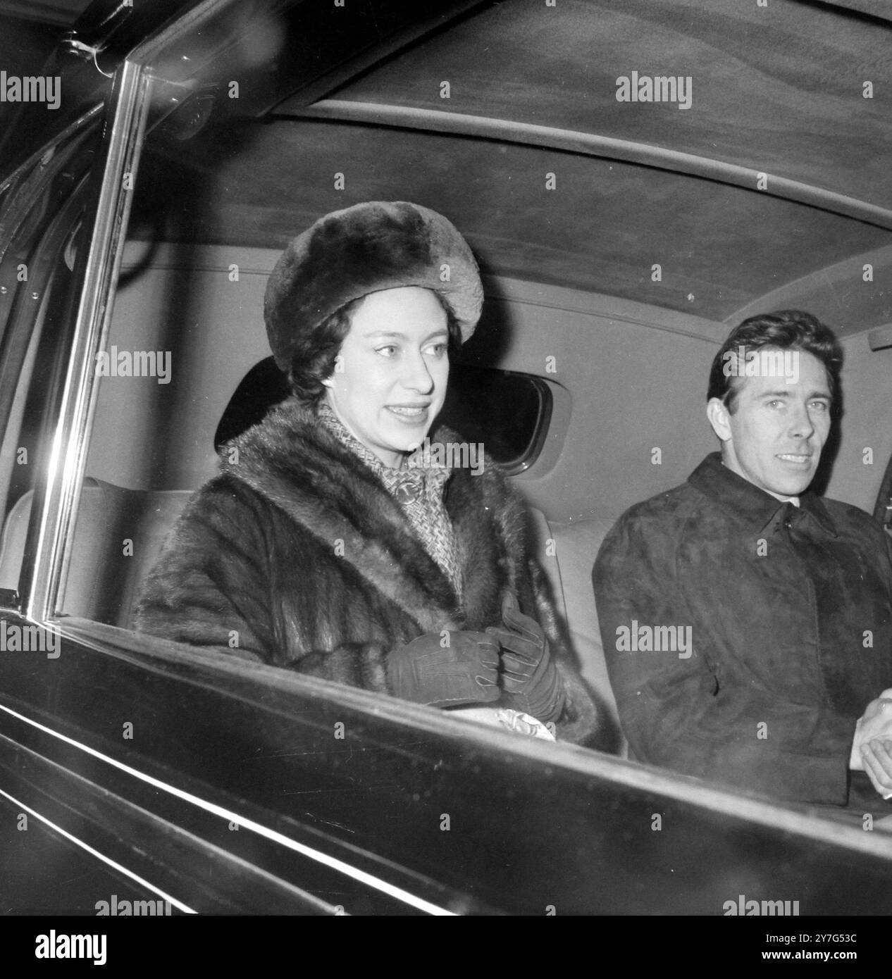 LORD SNOWDON WITH PRINCESS MARGARET DRIVE FROM LIVERPOOL STREET ; 3 ...