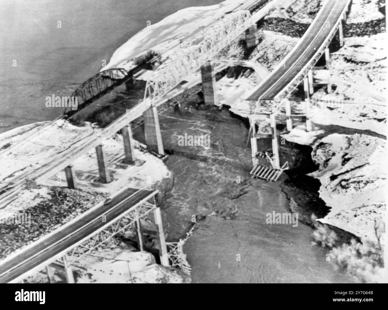 FLOODS DEMOLISHED $5 MILLION BRIDGE IN JOHN DAY, OREGON / ; 24 DECEMBER ...