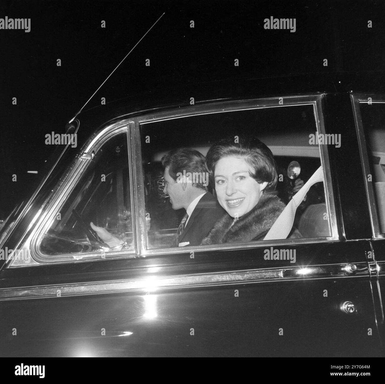 PRINCESS MARGARET ROSE AND LORD SNOWDON AT CHRISTMAS ROYAL FAMILY ...