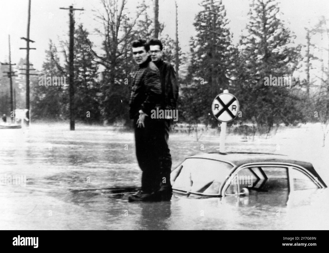 FLOODS ANTON RON AND TONY OF PORTLAND OREGON ; 23 DECEMBER 1964 Stock ...