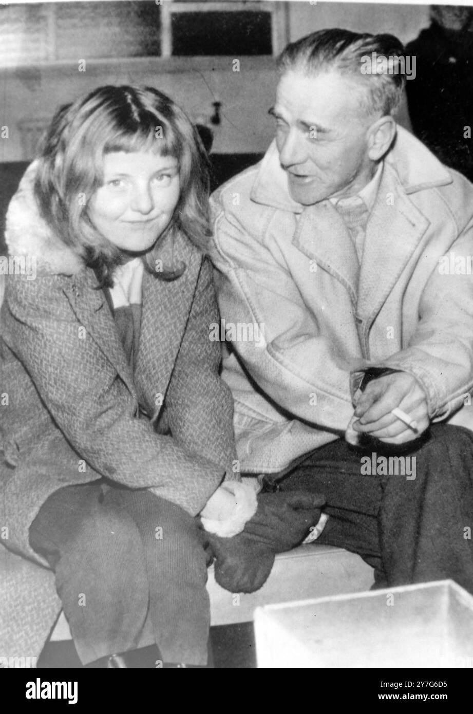 JOHN MARLEY WITH DAUGHTER ELAINE AWAIT KEITH INLYNEHAM / ; 22 DECEMBER ...