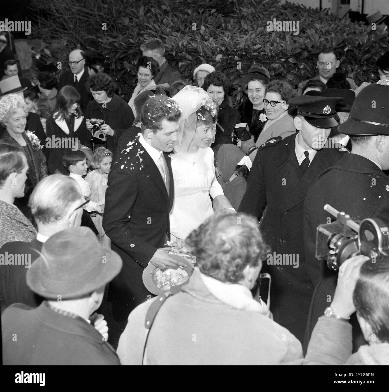 WEDDING ANN PACKER AND ROBBIE BRIGHTWELL IN MOULSFORD / ; 19 DECEMBER ...