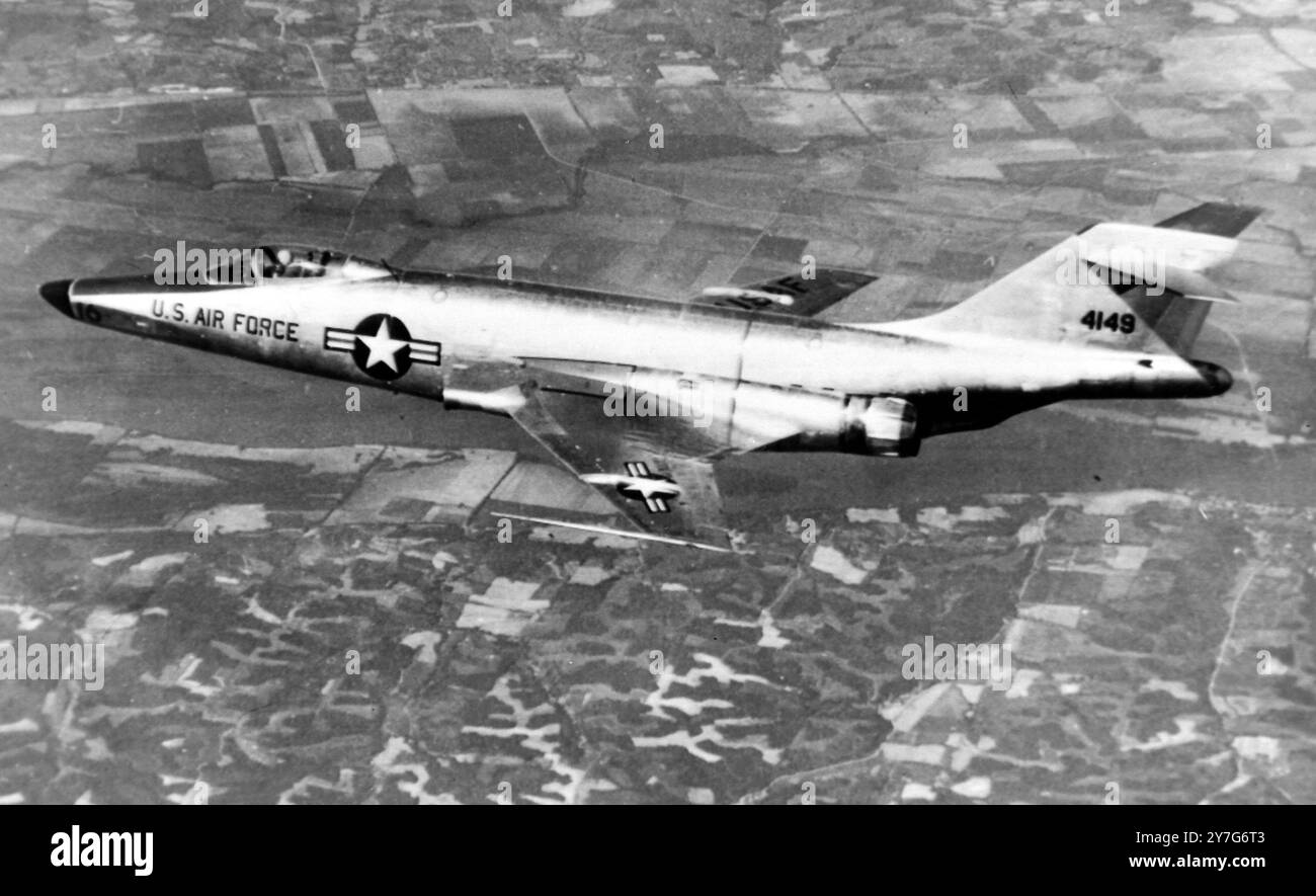 AVIATION COMMUNIST CHINA ANNOUNCED IT SHOT RF101 RECONNAISSANCE ; 18 DECEMBER 1964 Stock Photo ...