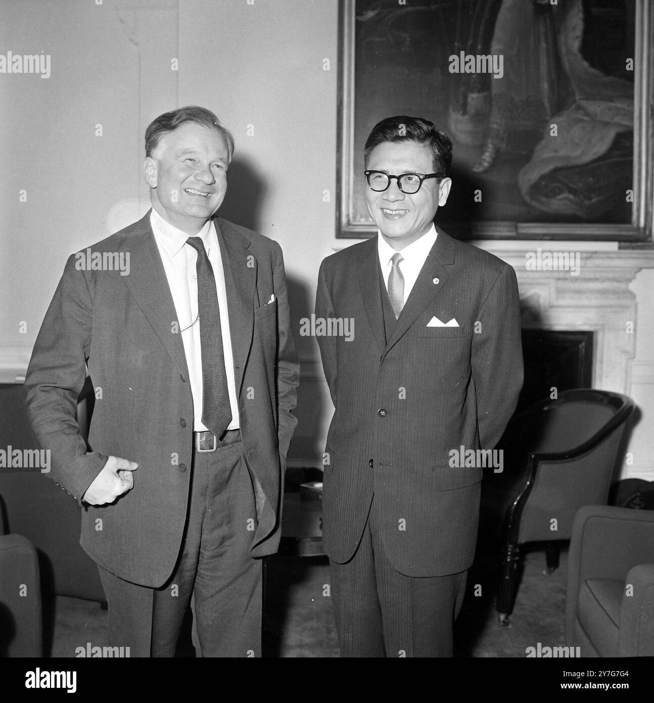 LORD WALSTON WITH KOREAN FOREIGN MINISTER TONG WONG LEE IN LONDON ...