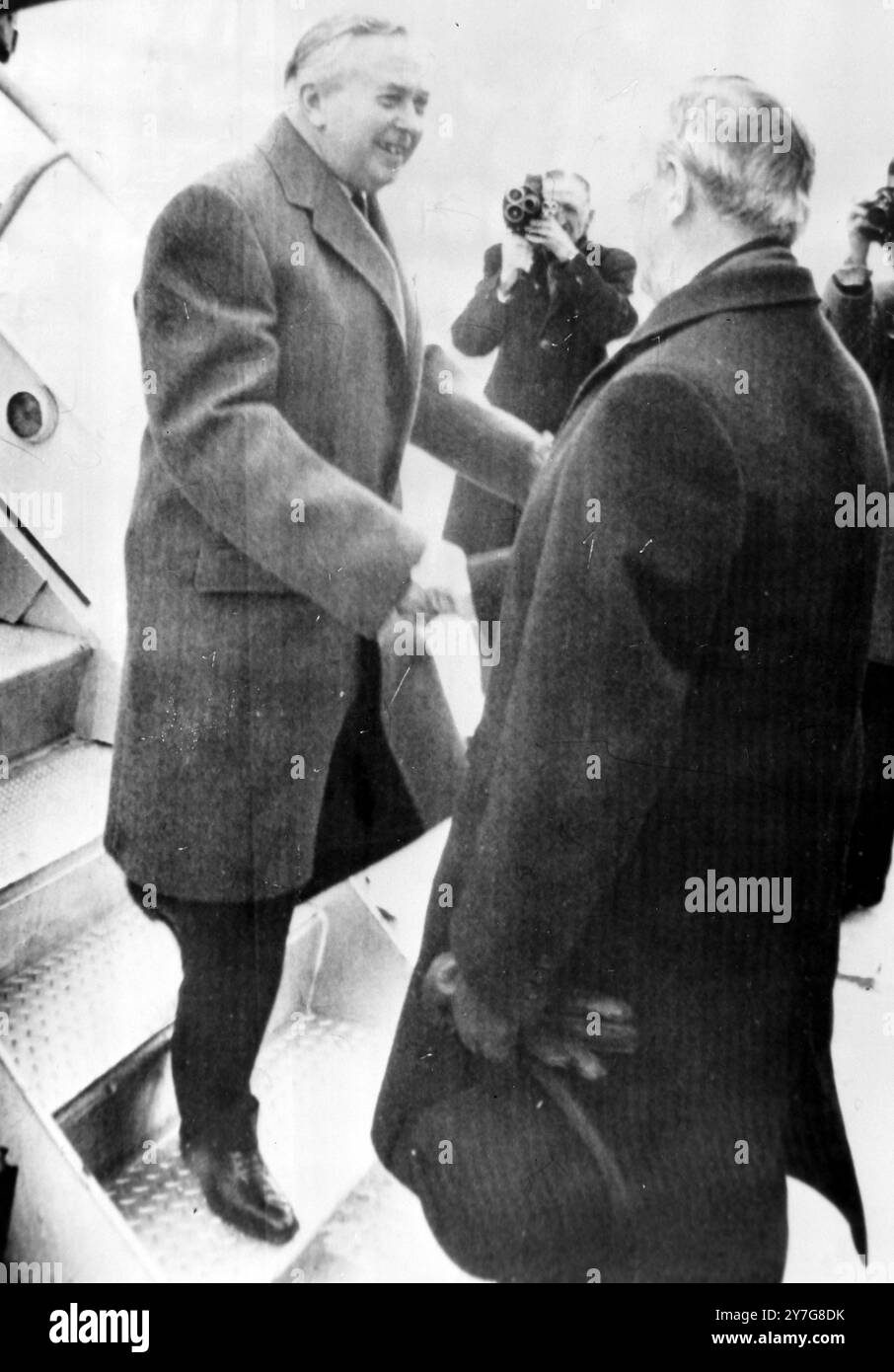 BRITISH PRIME MINISTER HAROLD WILSON WITH CANADAIN PREMIER LESTER ...