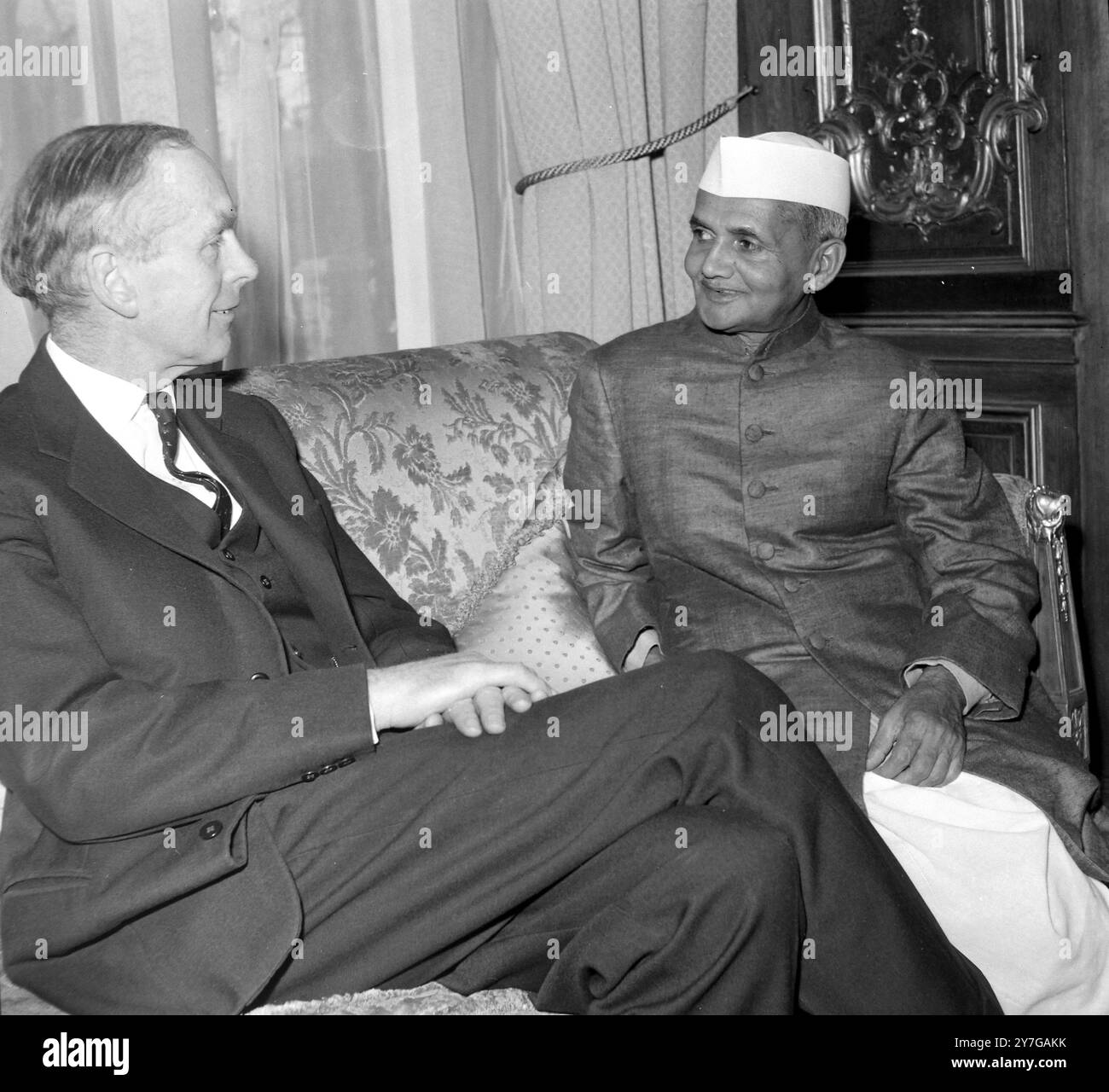 FORMER BRITISH PRIME MINISTER LORD ALEC DOUGLAS HOME WITH INDIAN ...