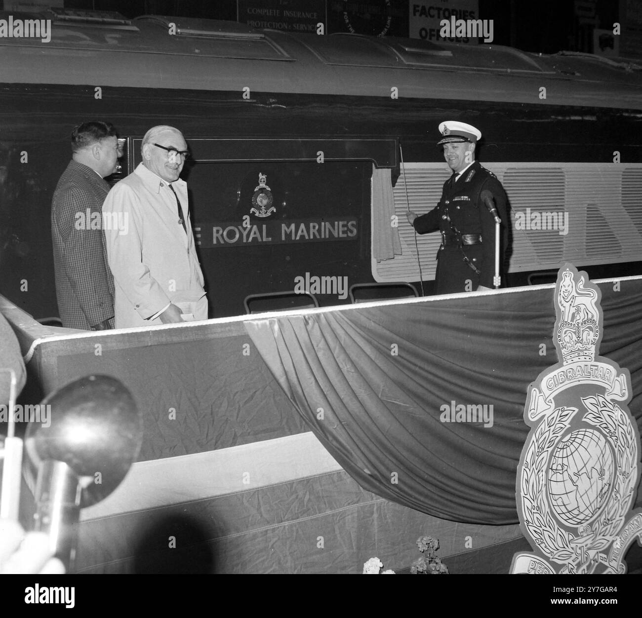 RAILWAYS LOCOMOTIVE GENERAL MALCOM CARTWRIGHT-TAYLOR DRIVERS CAB IN ...