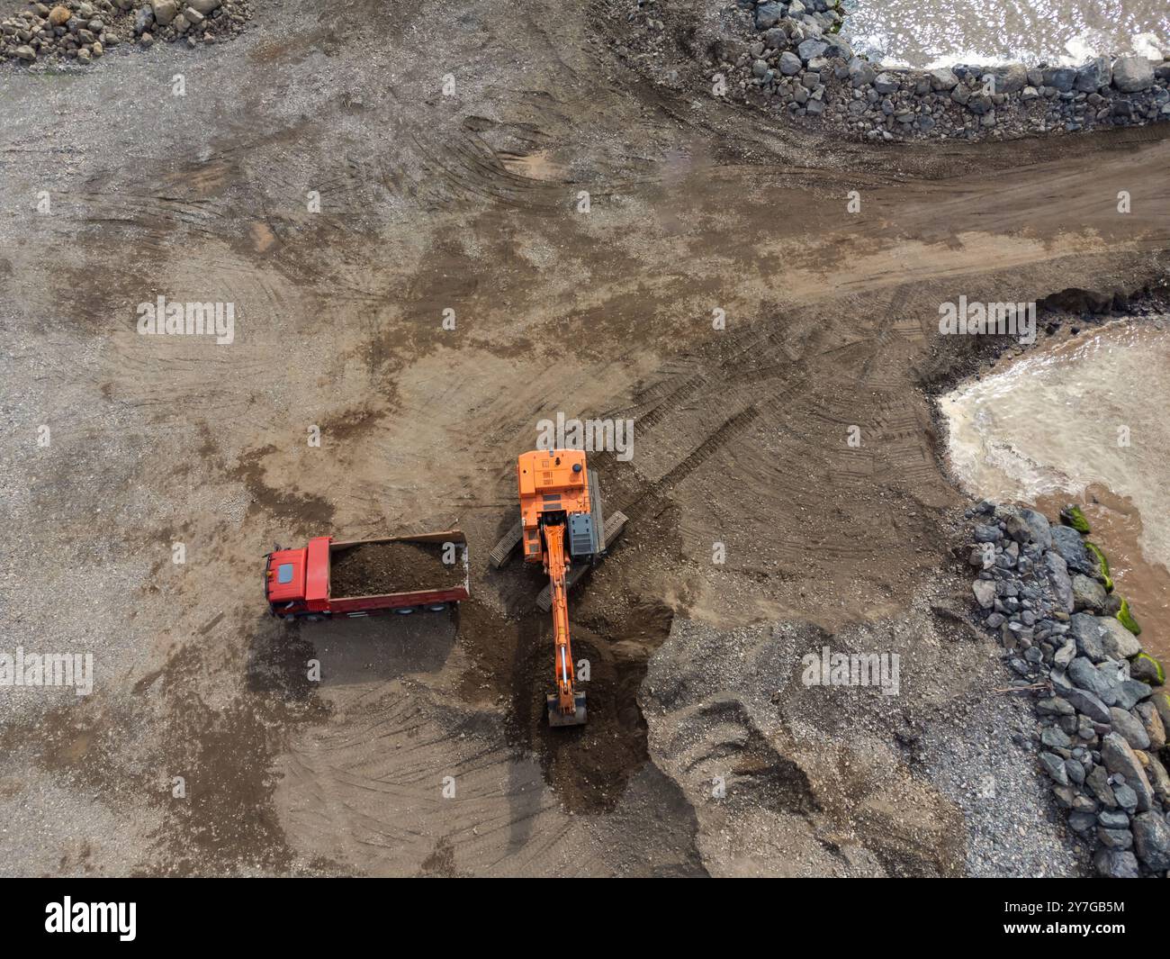 Shooting top dam hi-res stock photography and images - Alamy