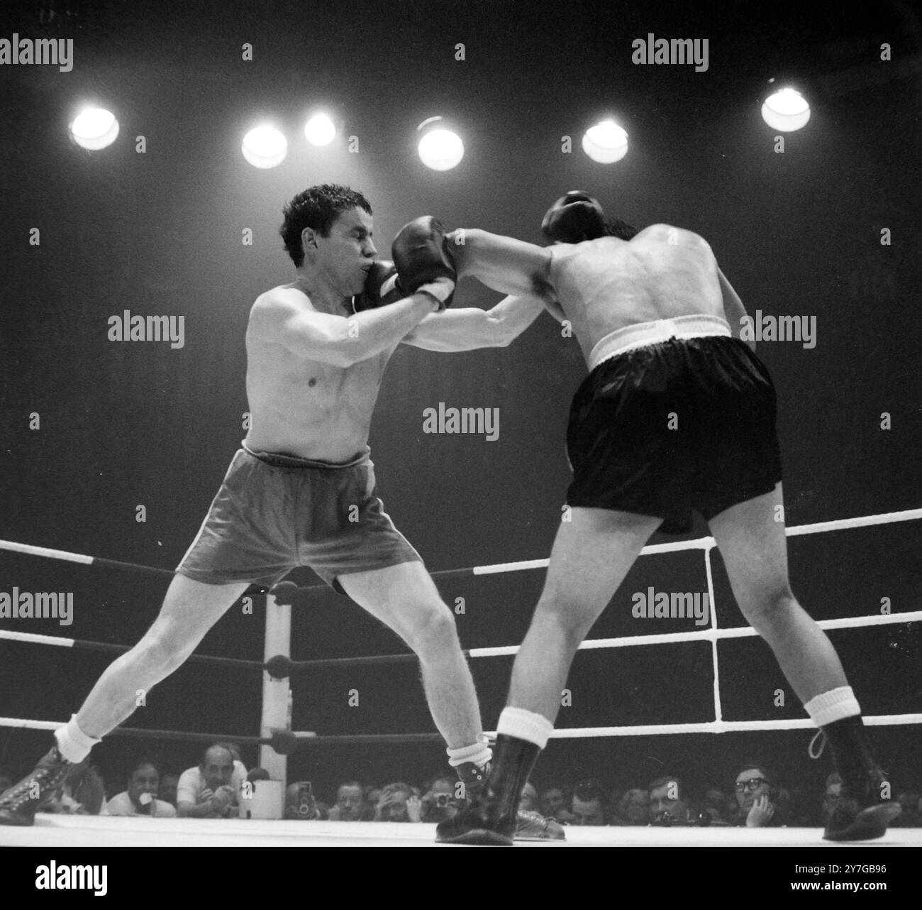 Terry downes boxing hi-res stock photography and images - Alamy
