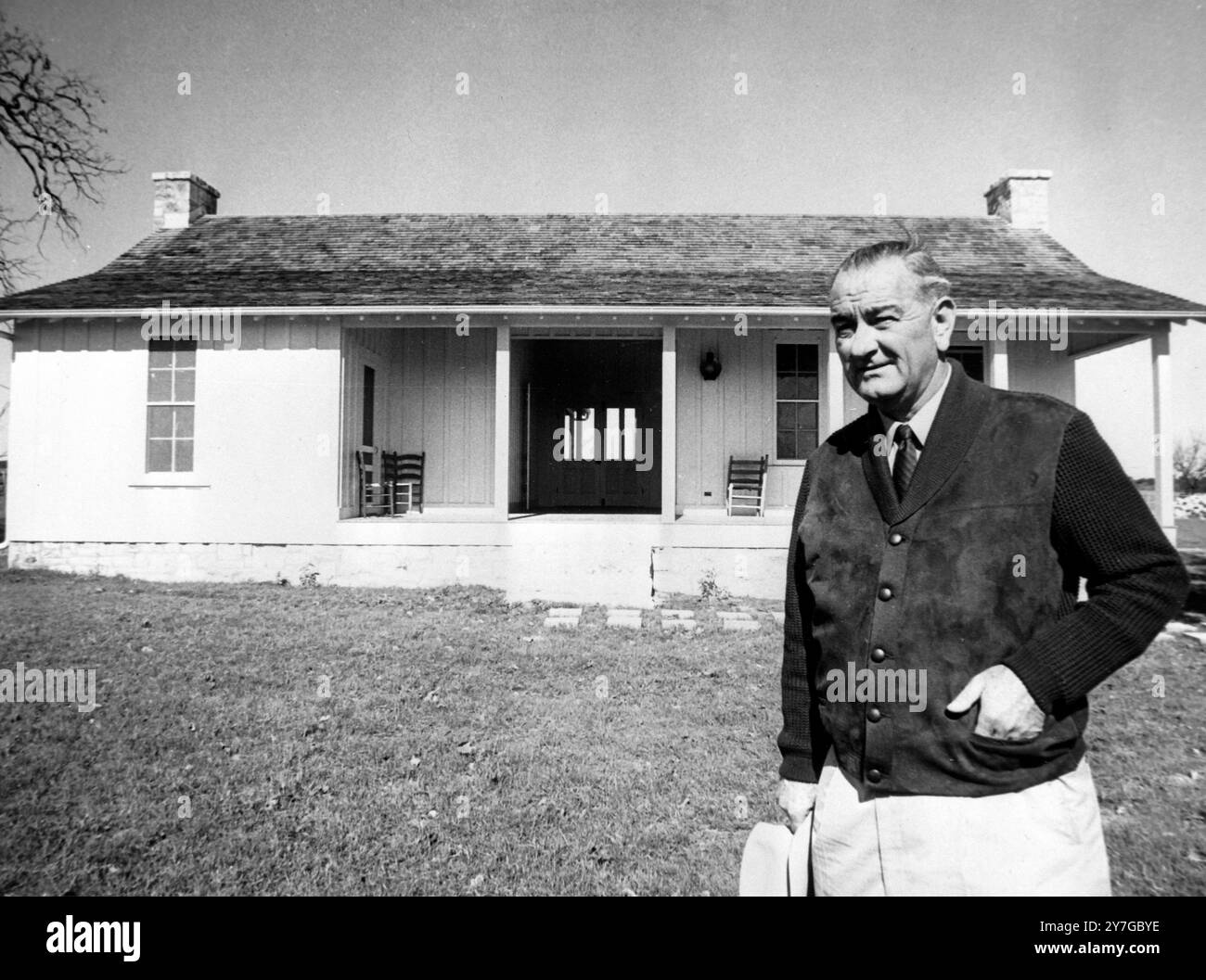 25 NOVEMBER 1964 President Lyndon B. Johnson, pictured outside the ...