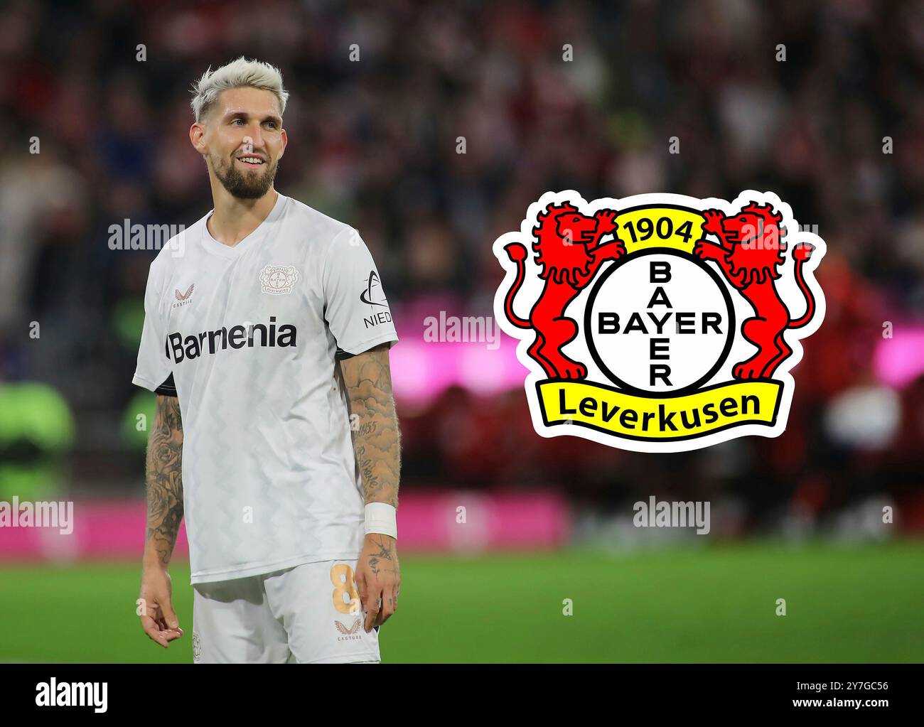 Robert andrich bayer 04 leverkusen stehend hi-res stock photography and ...