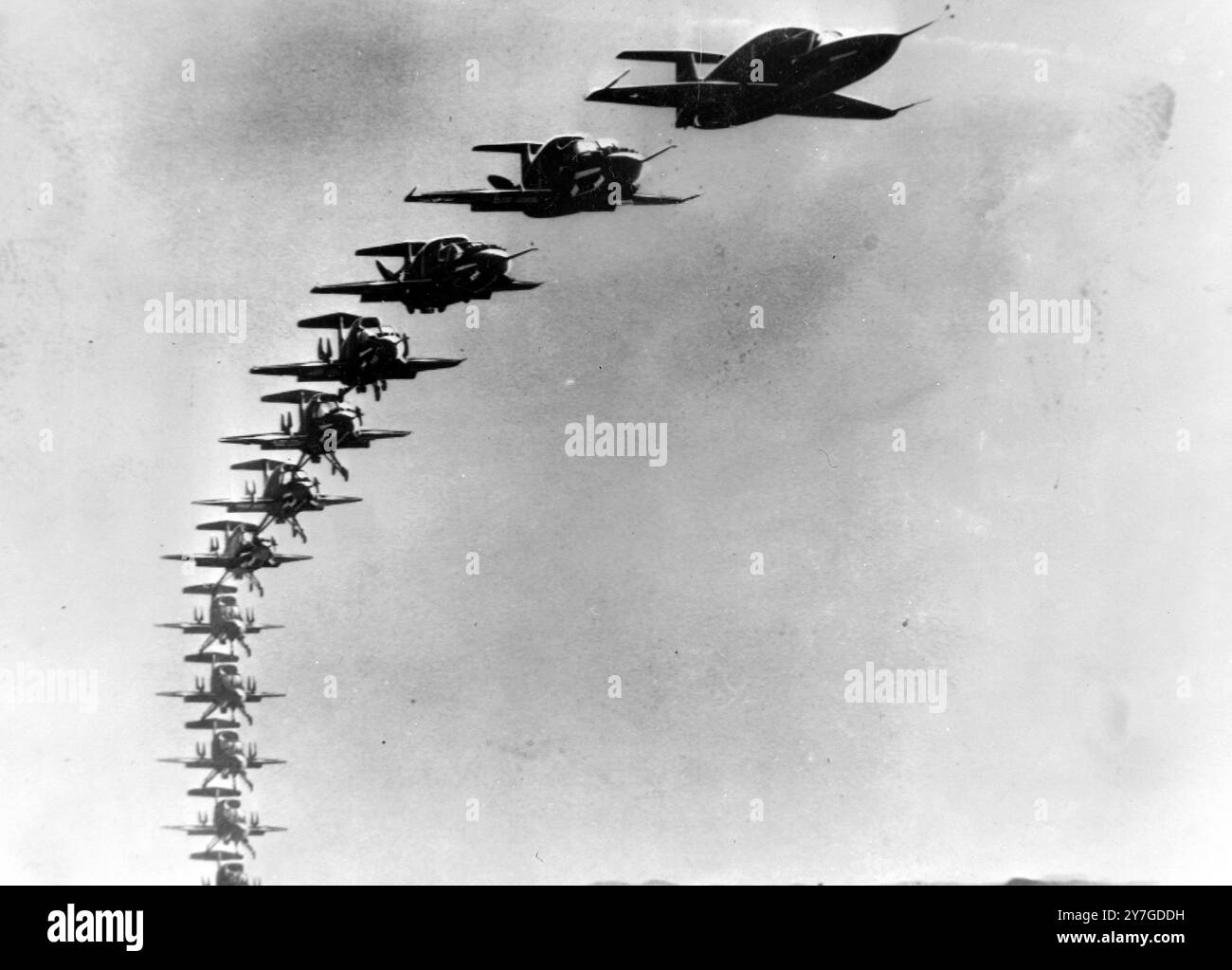 AVIATION XV-5A WING SUPPORTED FLIGHT IN CALIFORNIA ; 18 NOVEMBER 1964 ...