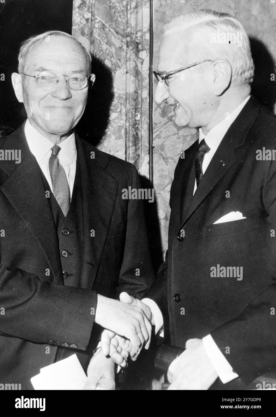 Albert sabin 1960 hi-res stock photography and images - Alamy