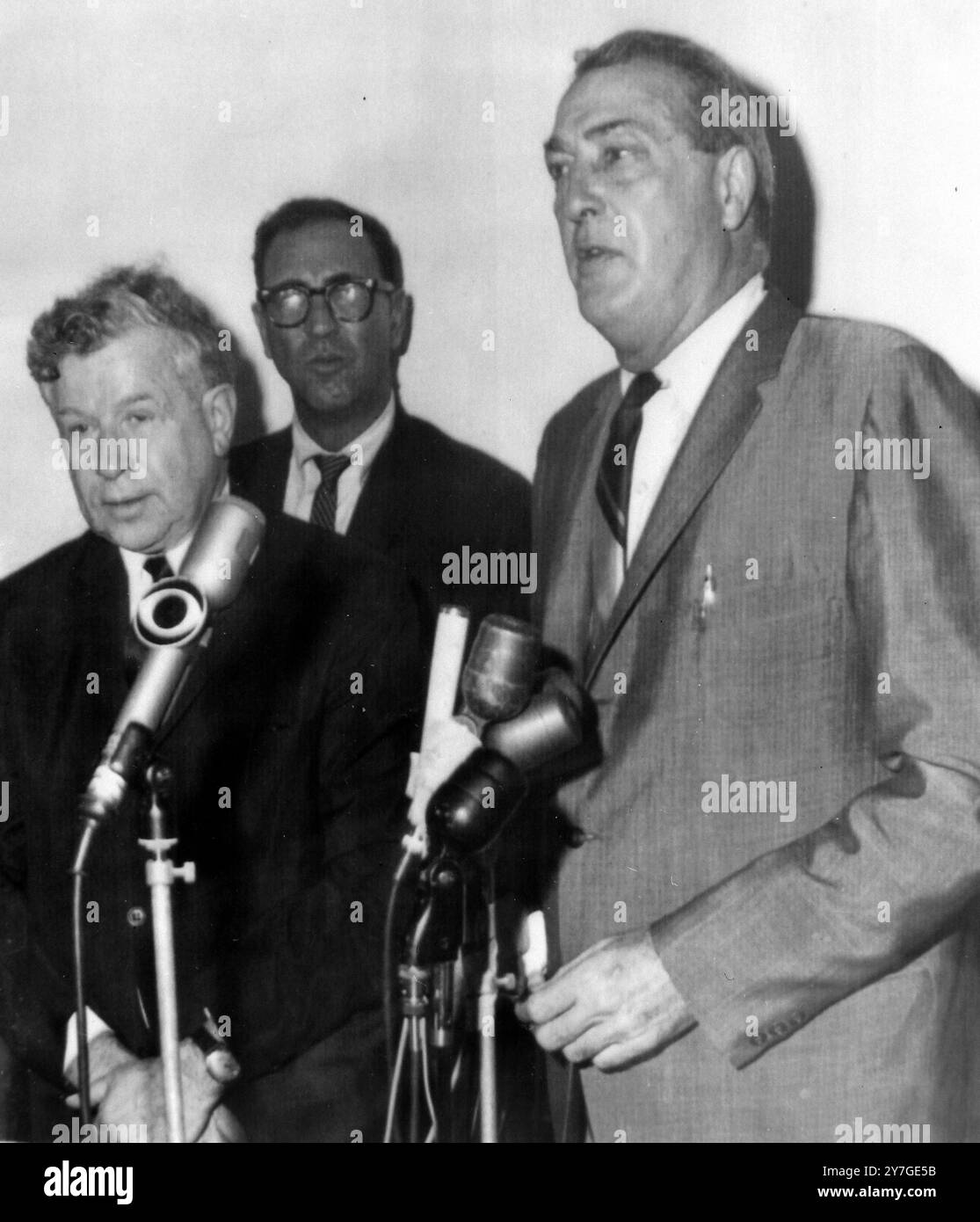 BILL FAVERSHAM ANNOUNCEMENT OF FIGHT CANCELLATION BETWEEN CASSIUS CLAY ...