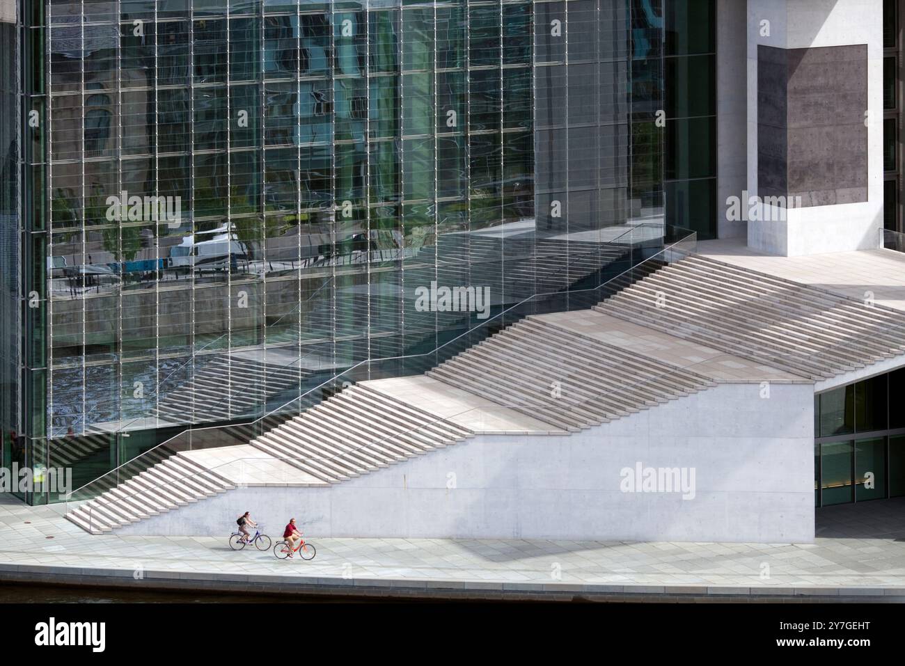 Cyclists navigate the striking steps of the Marie-Elisabeth-Lüders ...