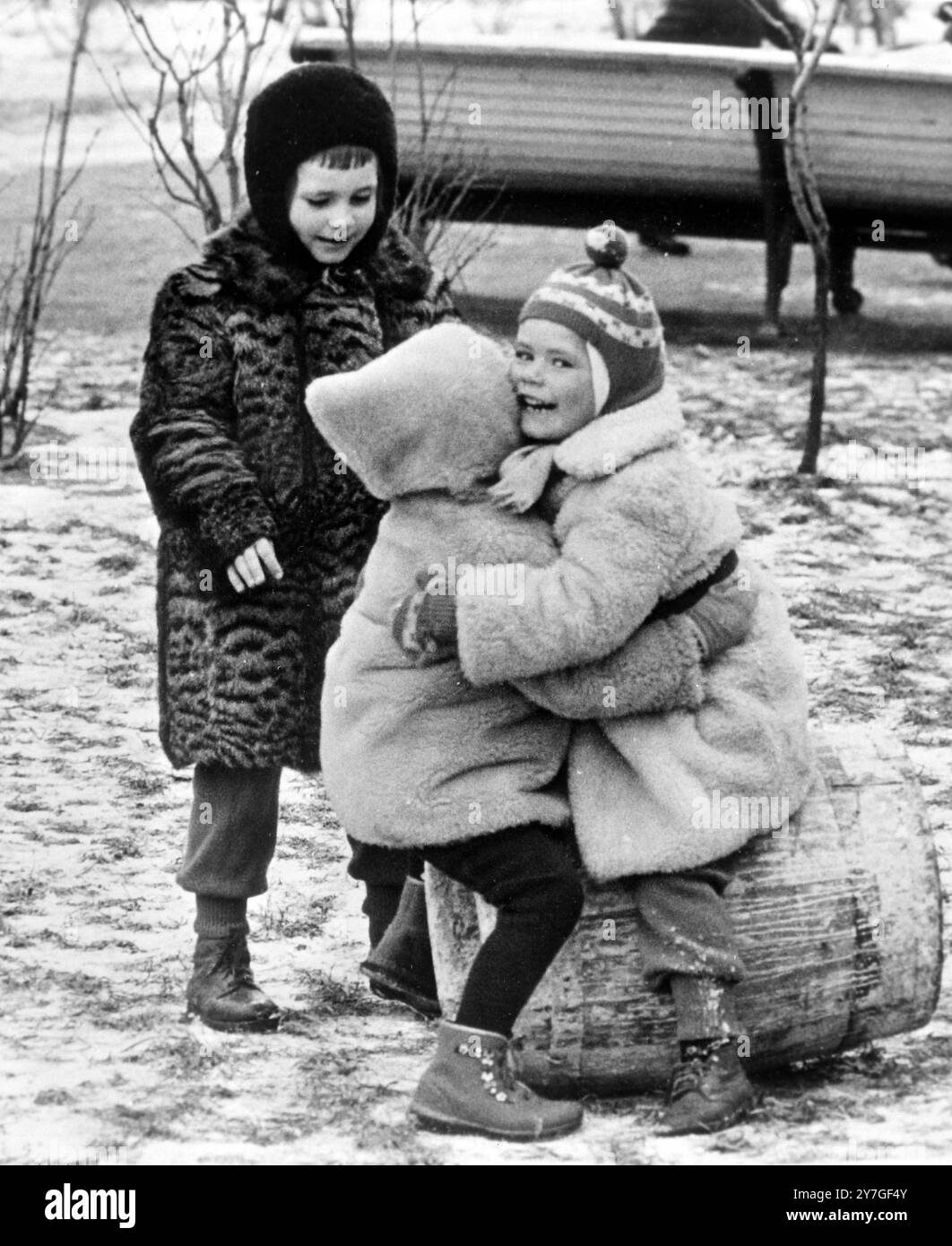 WINTER CLOTHES CHILDREN PLAYING IN MOSCOW ; 12 NOVEMBER 1964 Stock ...