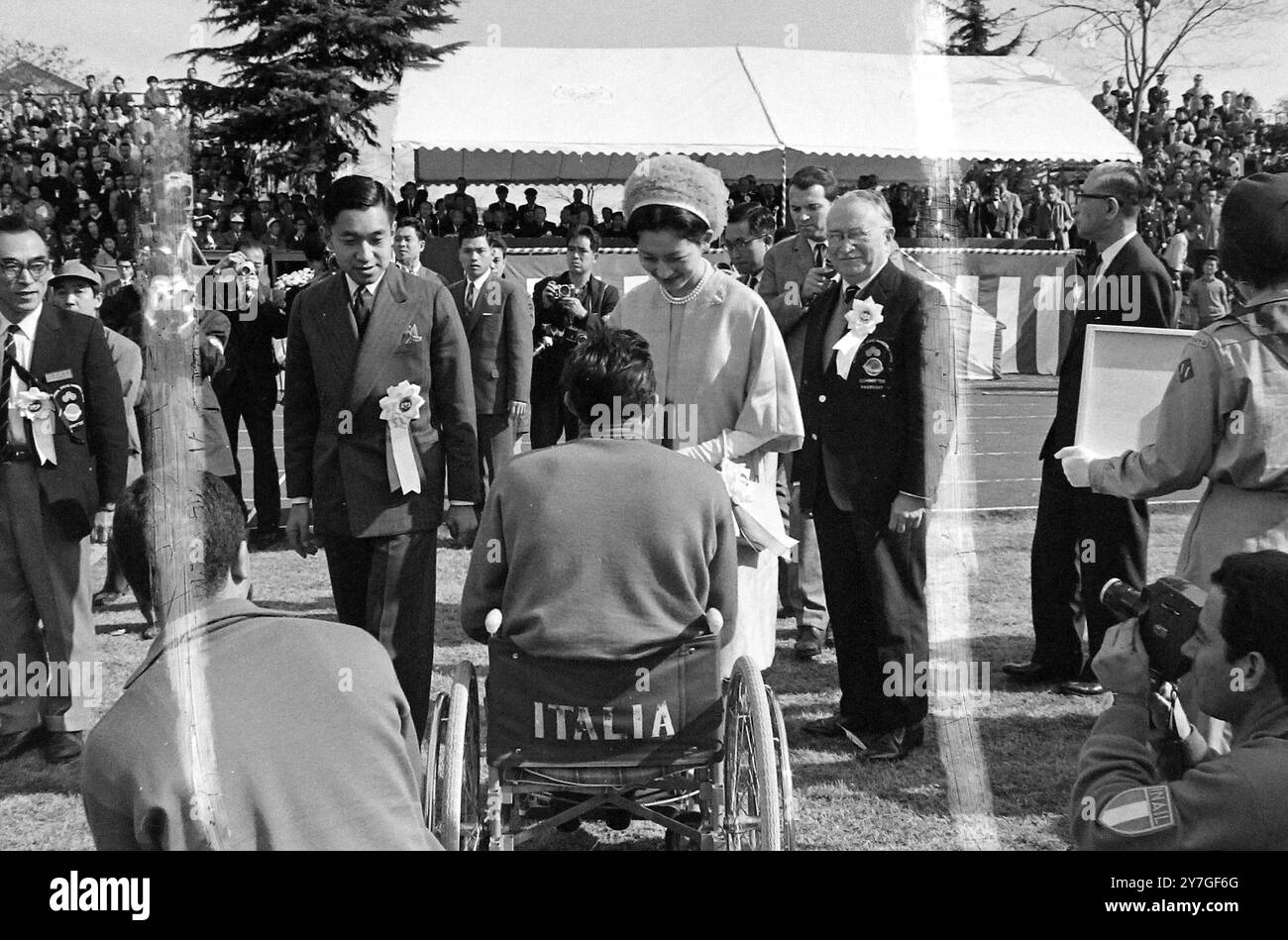PRINCESS MICHIKO WITH HUSBAND TALK TO PARAPLEGIC ATHLETE - PARALYMPIC ...