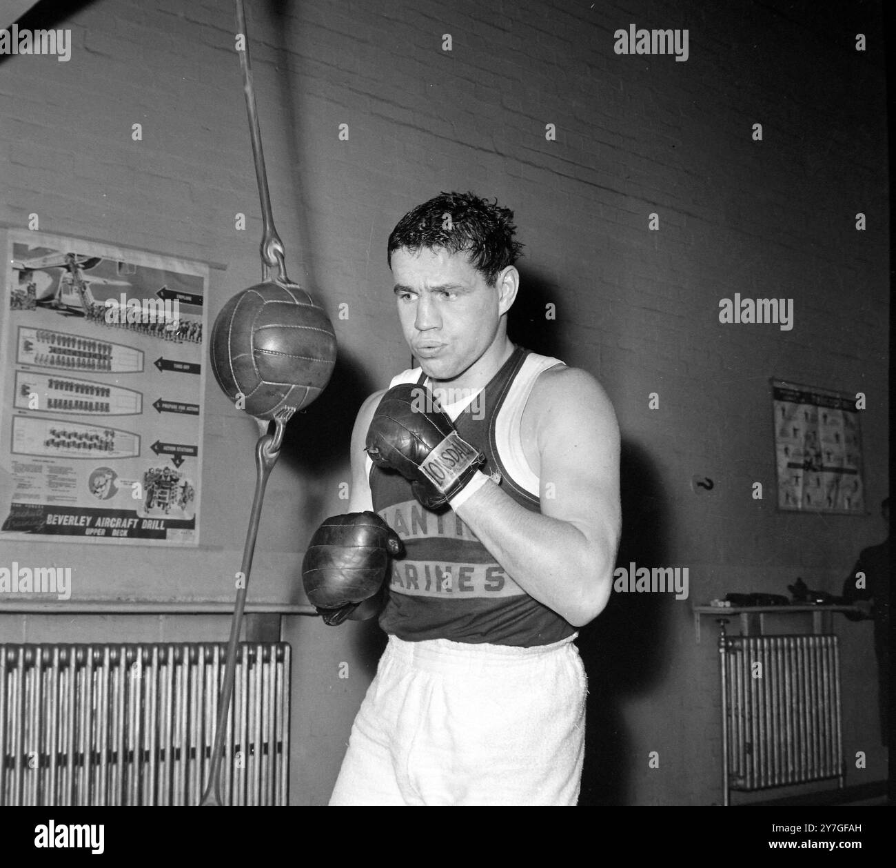 BOXING TERRY DOWNES FORMER WORLD BRITISH MIDDLEWEIGHT CHAMPION IN ...