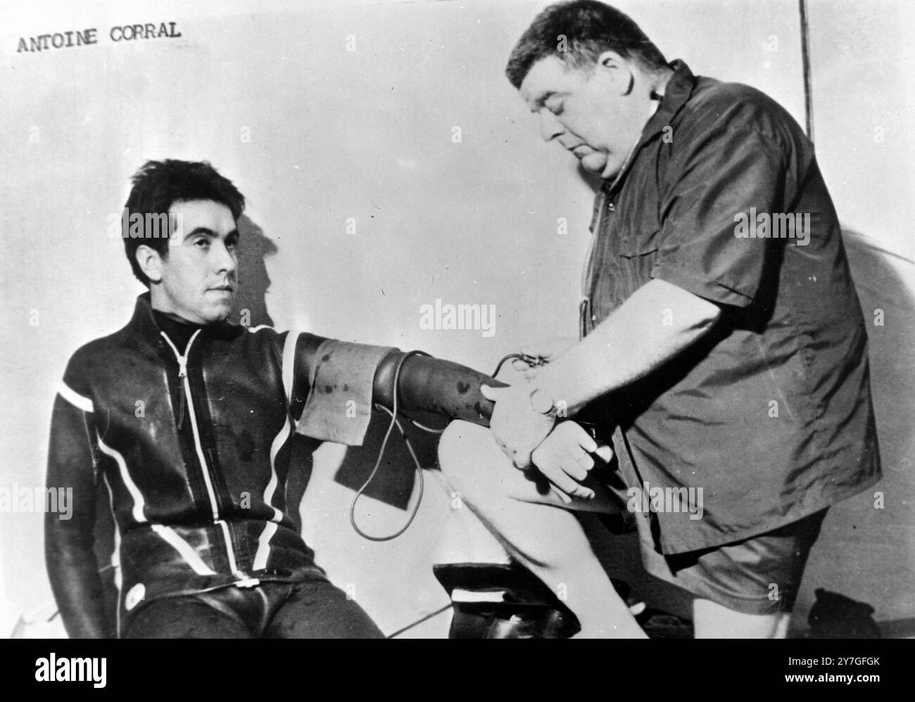 SWIMMING CORRAL ANTOINE FRENCH WORLD RECORD UNDERWATER ENDURANCE IN ...