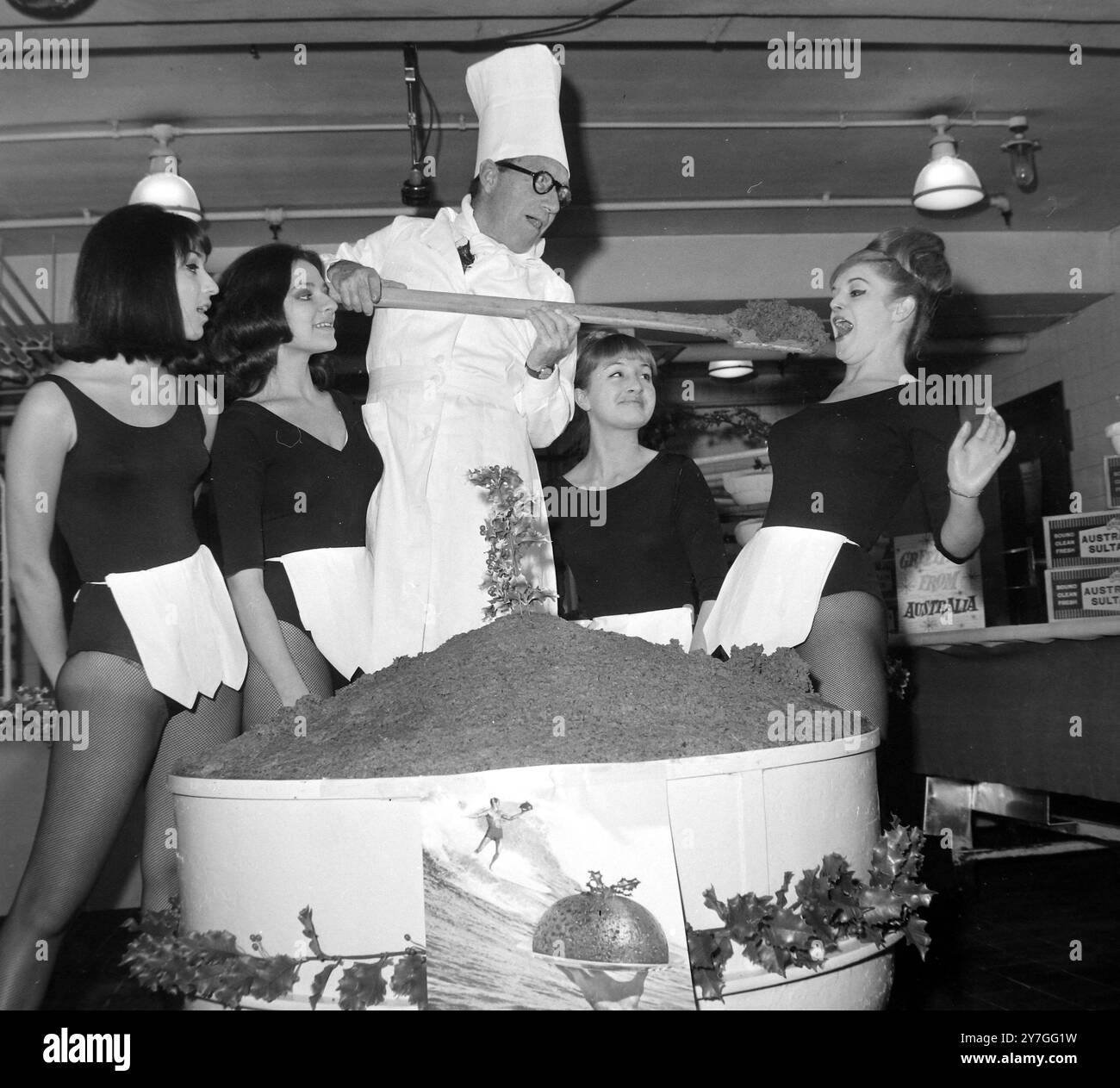 Vintage pantomime stars Black and White Stock Photos & Images - Alamy