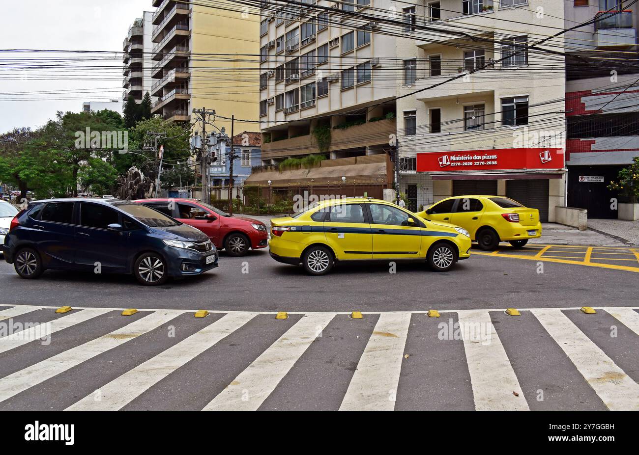 RIO DE JANEIRO, BRAZIL - September 21, 2024: Typical street on Tijuca ...