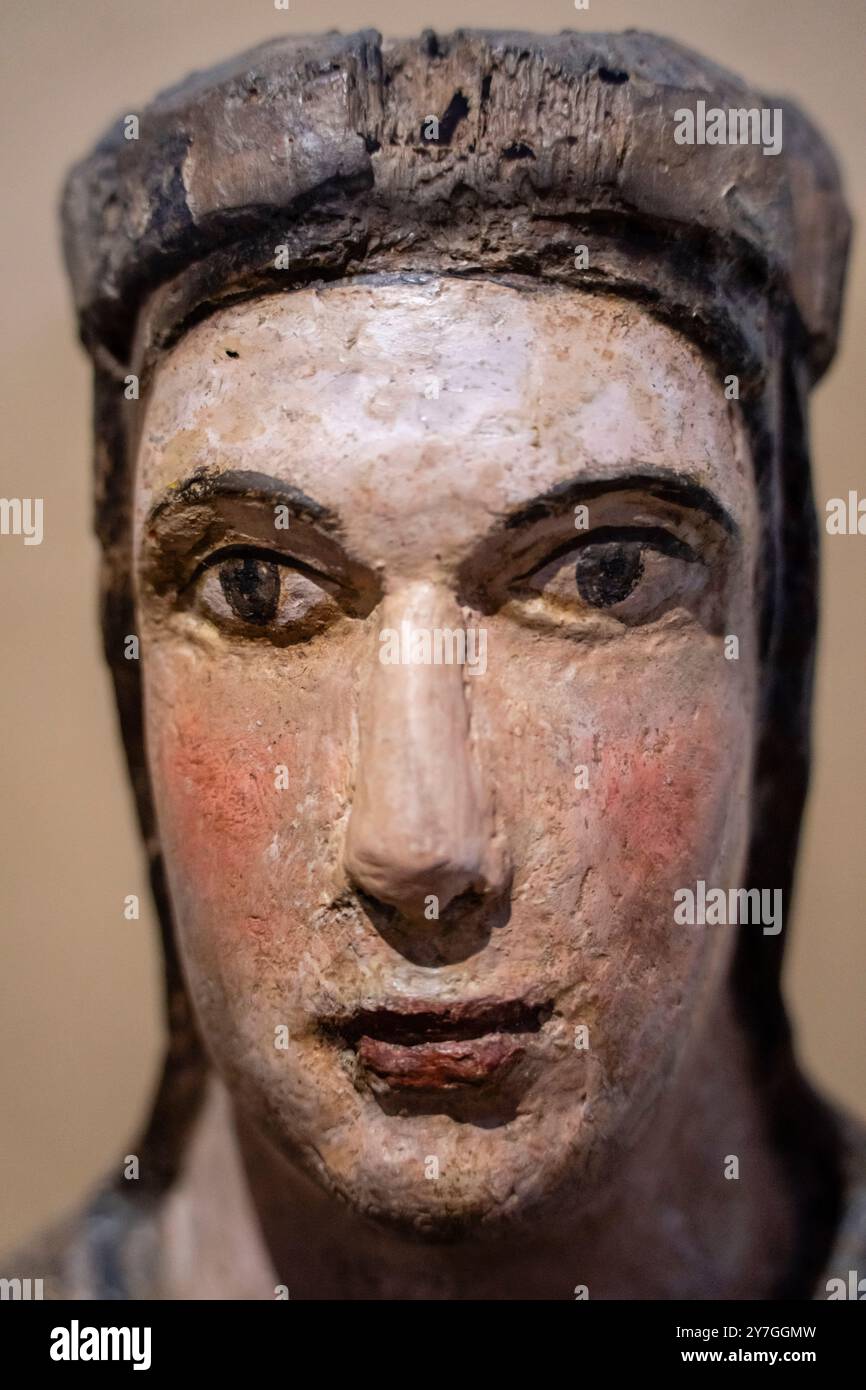 virgin mary in polychrome wood, 12th century, Catalan work, Girona art ...