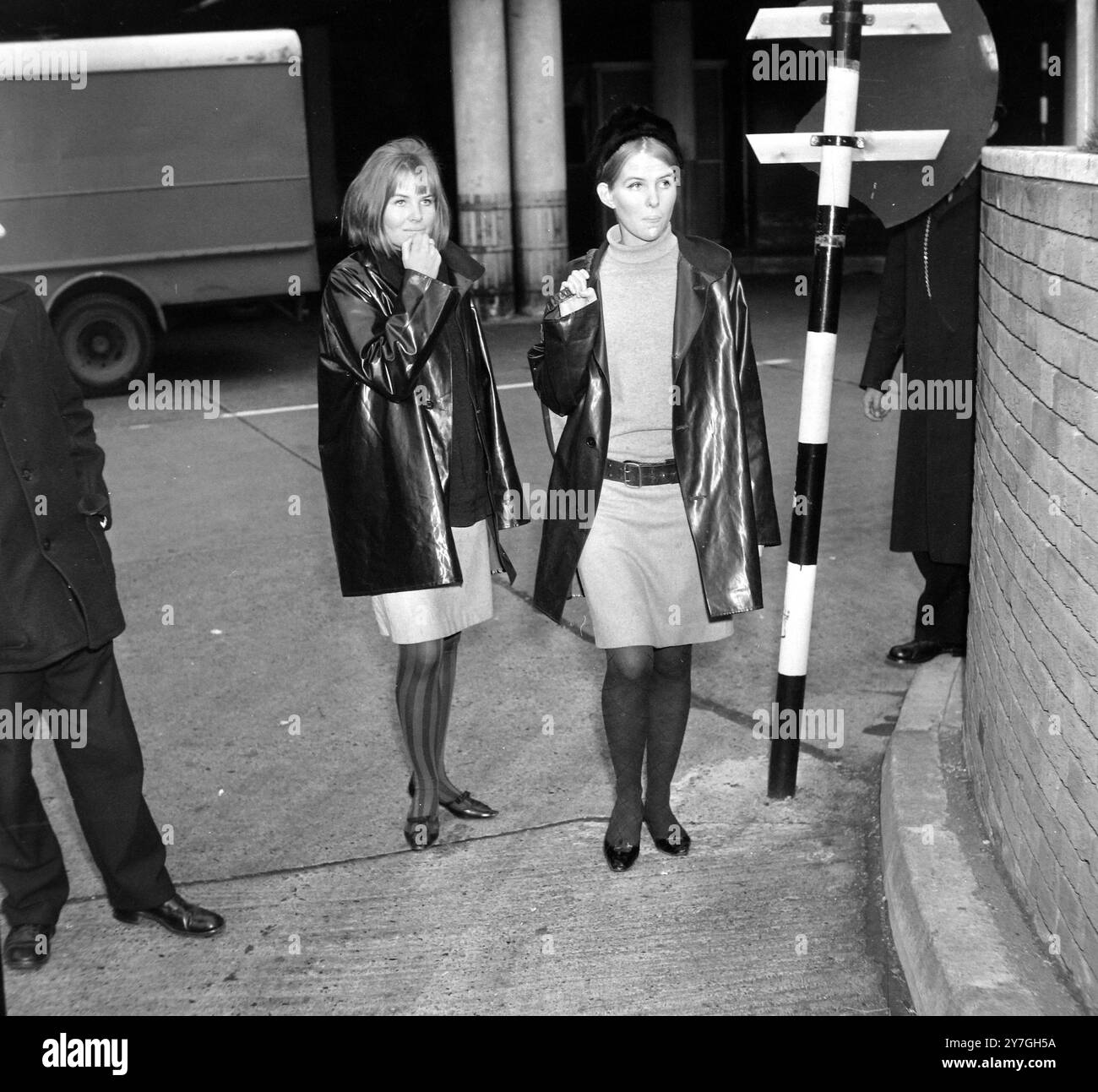 DOUGLAS JAY WITH WIFE AND DAUGHTERS HELEN AND CATHERINE AT LONDON ...