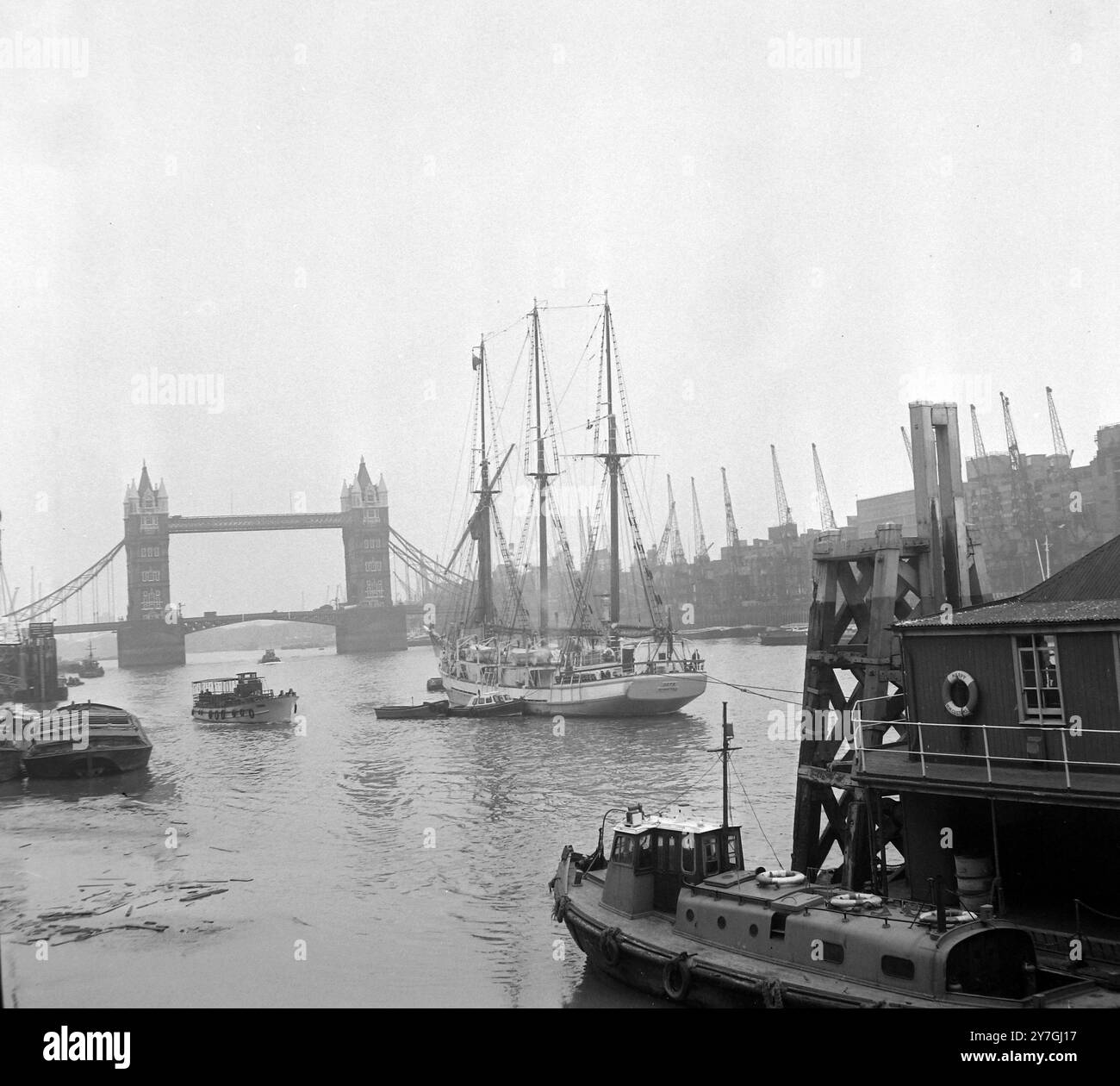 SOVIET RESEARCH SHIP ZARYA ONLY NON MAGNETIC SHIP ON THE THAMES ; 30 ...